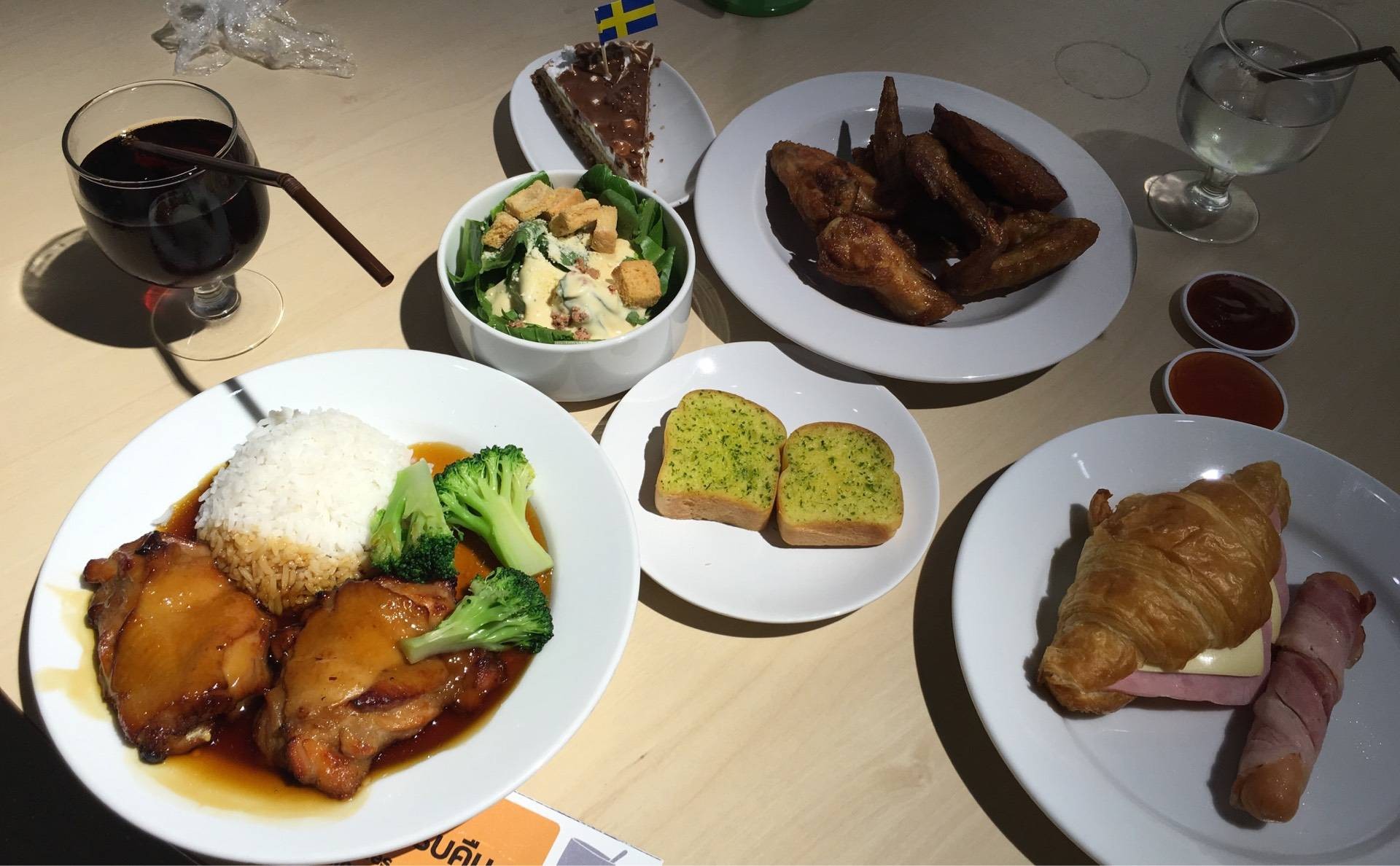 รีวิว IKEA Swedish Restaurant & Cafe เมกา บางนา - คาเฟ่อิเกีย - Wongnai