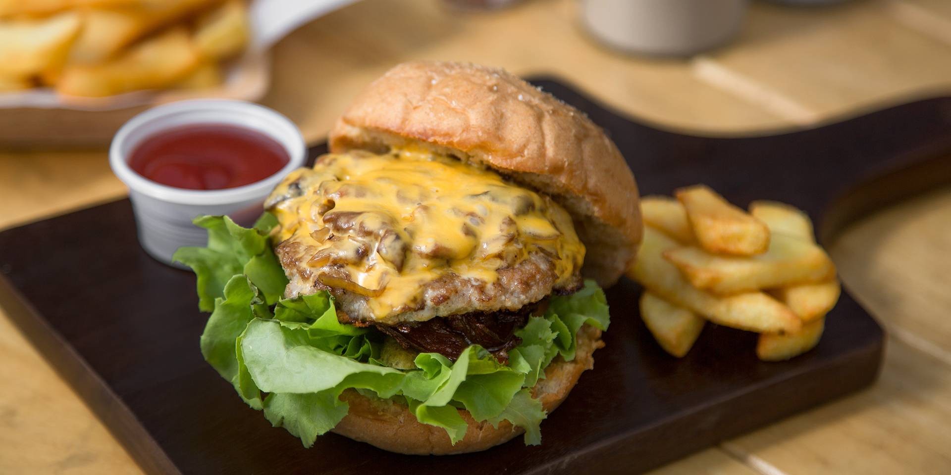 ร้าน Mafia Burger พระราม 3 | รีวิวร้านอาหาร - Wongnai