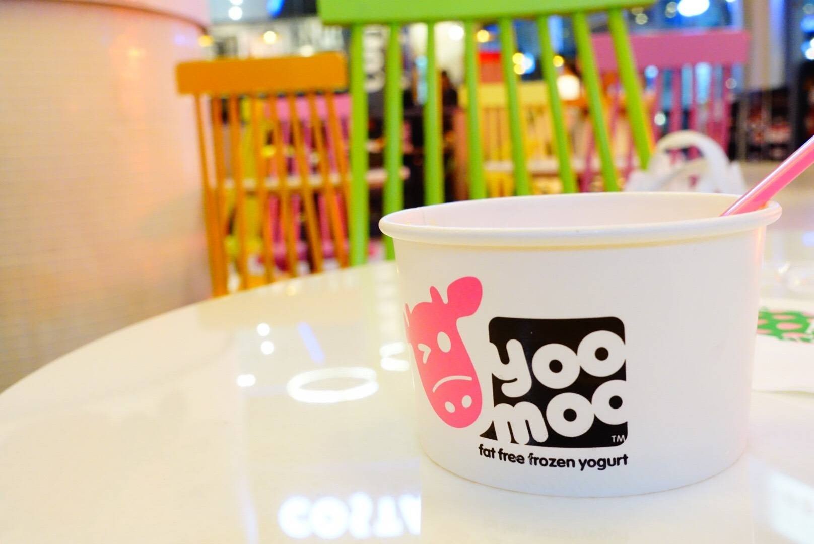 รีวิว Yoomoo frozen yogurt สยามพารากอน - Ice-cream yogurt 100%
