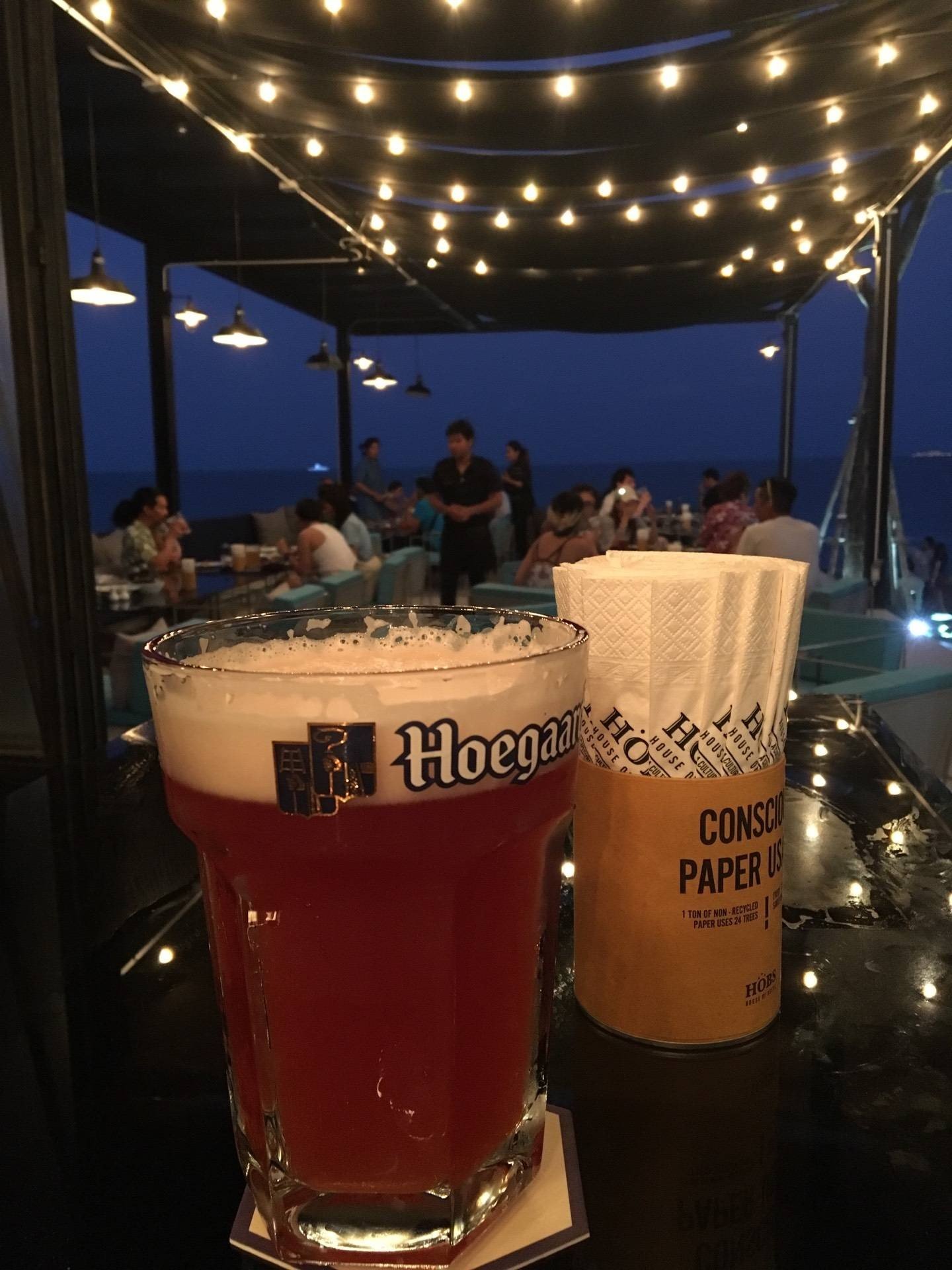 รีวิว HOBS Seenspace Huahin - จิบเบียร์เคล้าเสียงคลื่นริมทะเล - Wongnai