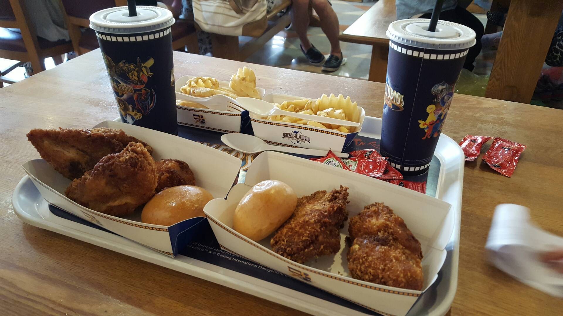 รีวิว Goldilocks Fried Chicken - ไก่ทอดหมี!