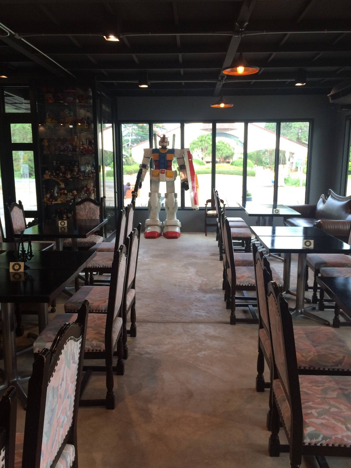 รีวิว The Tale Cafe&Gallery Khaoyai - อาหารอร่อย เจ้าของร้านและพนักงาน ...