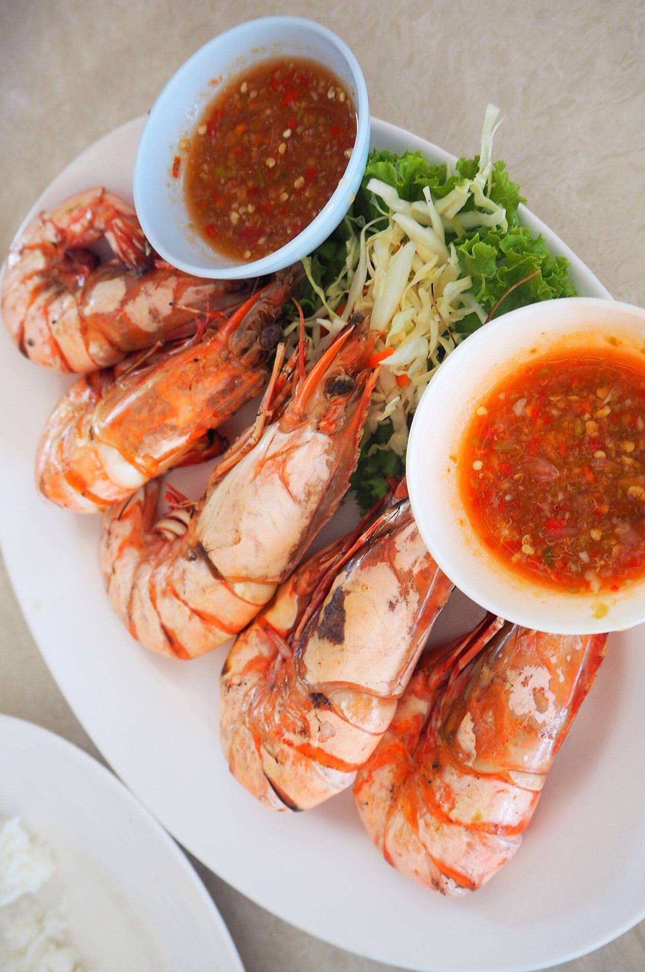 กุ้งเผา • โลนึงได้ประมาณ 10 ตัว ร้าน โสภา ซีฟู๊ด