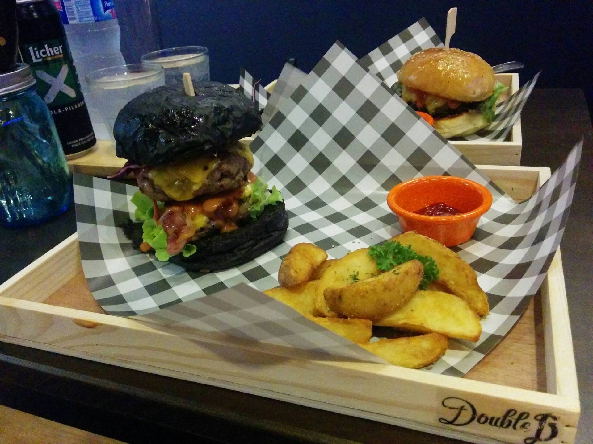 รีวิว Double B Burger - อร่อยจนต้องไปซ้ำ