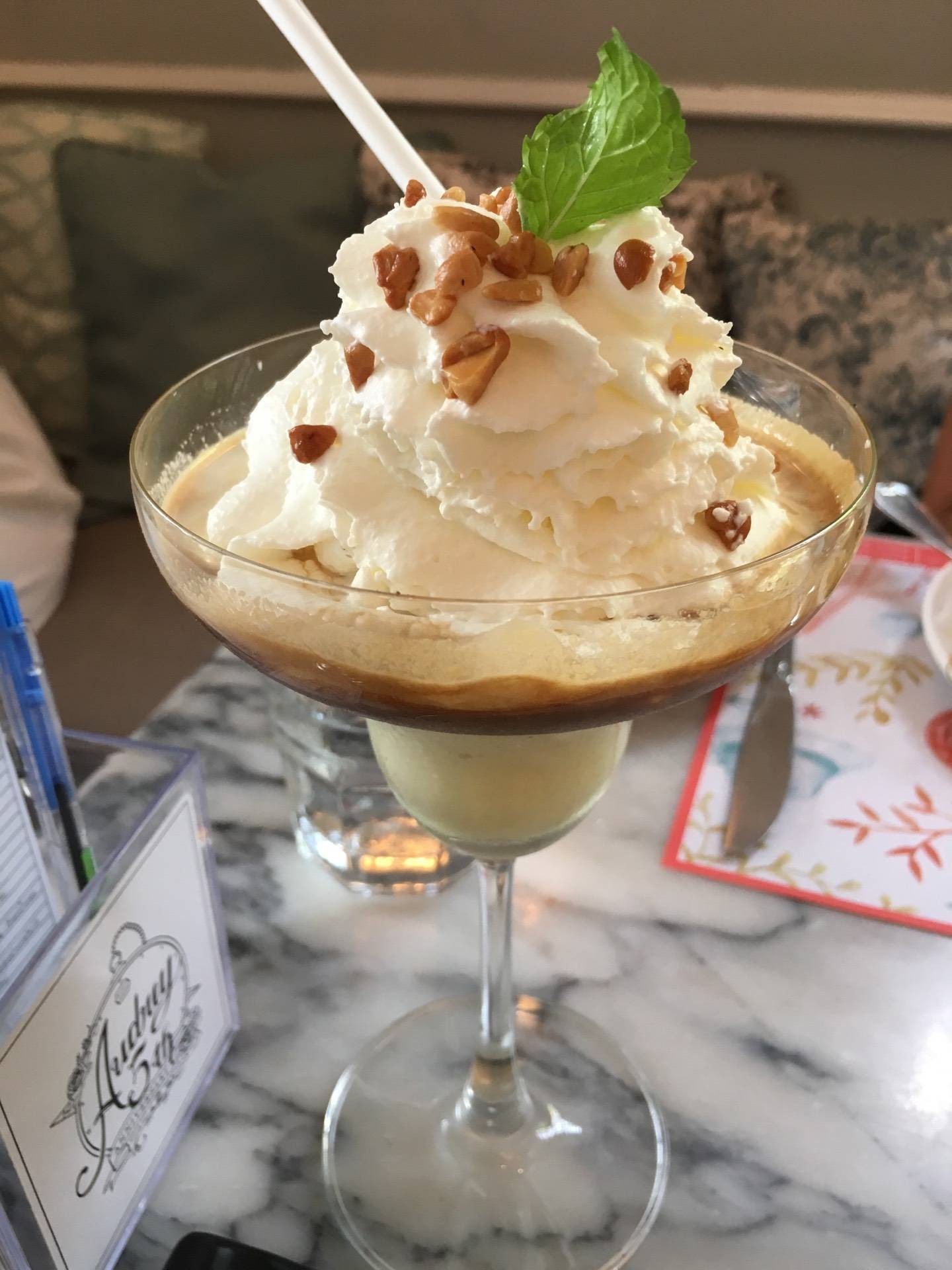 Cafe Audrey • 145฿ ร้าน Audrey Cafe ซอยทองหล่อ 11 - Wongnai