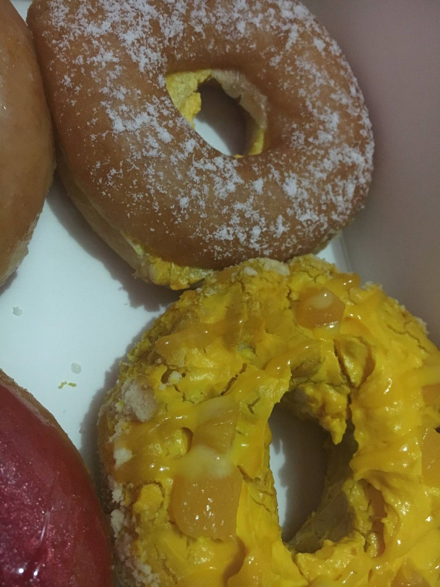 รีวิว Krispy Kreme Central ลาดพร้าว - เทศกาลมะม่วงก็เอากับเขาด้วย