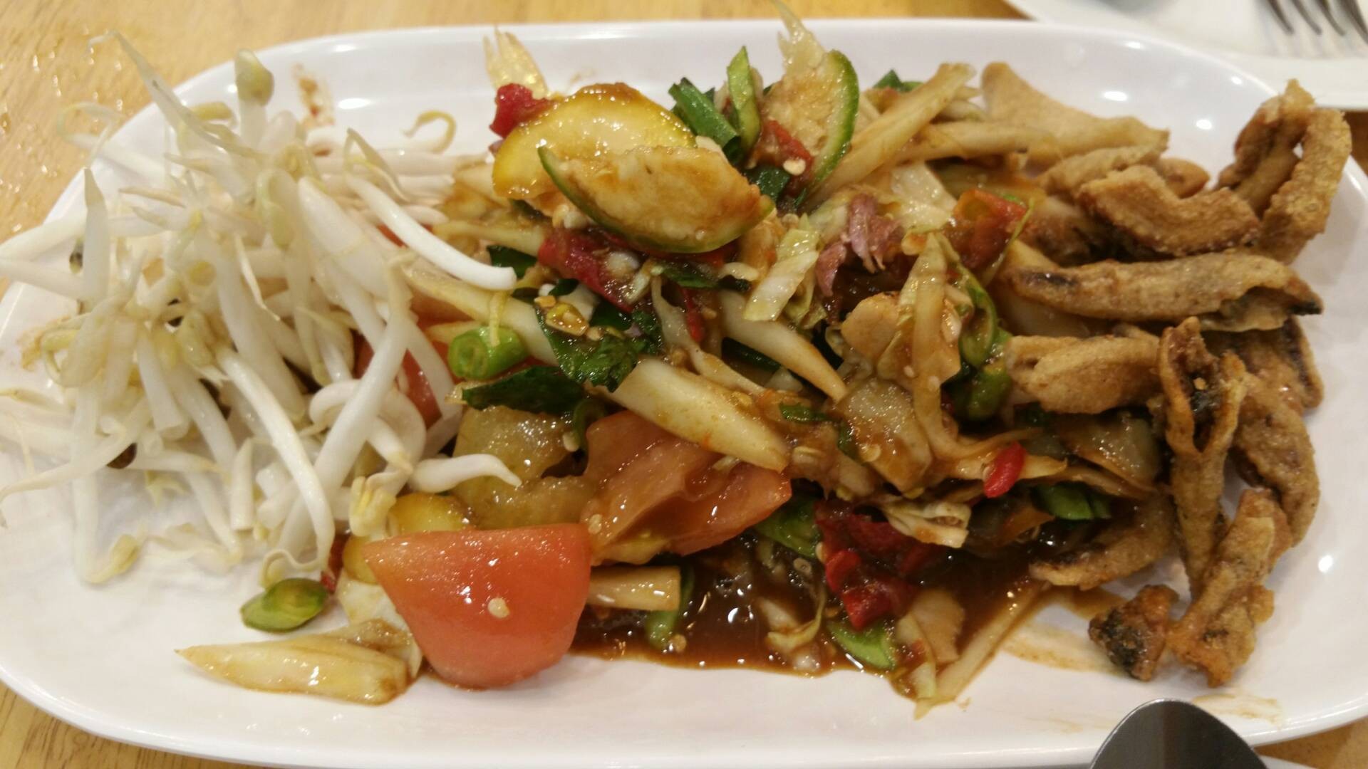 รีวิว ตำแหล The Mall Ngamwongwan - รสชาติธรรมดา