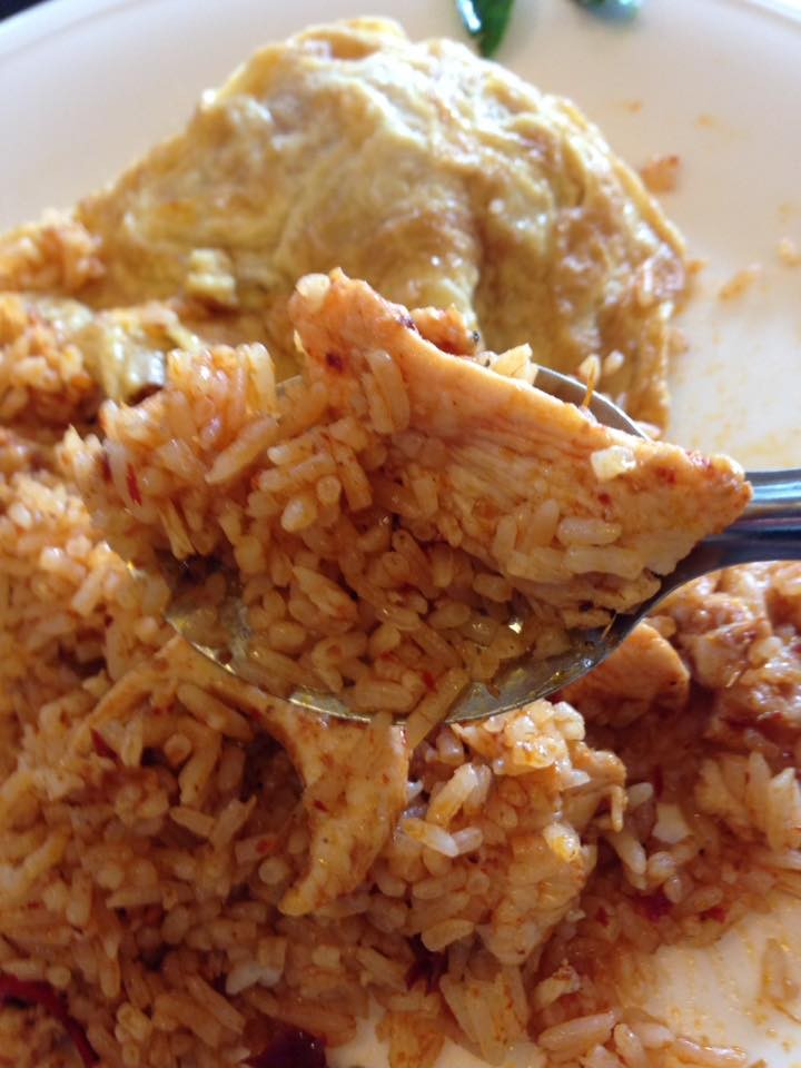 รีวิว บ้านข้าวผัด Baan-Kaow-Pad by HangOver - ข้าวผัดพริกแกงไก่ ผัดได้ ...