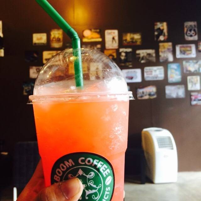 รีวิว Boom Coffee & Bakery - good บารยากาศดี
