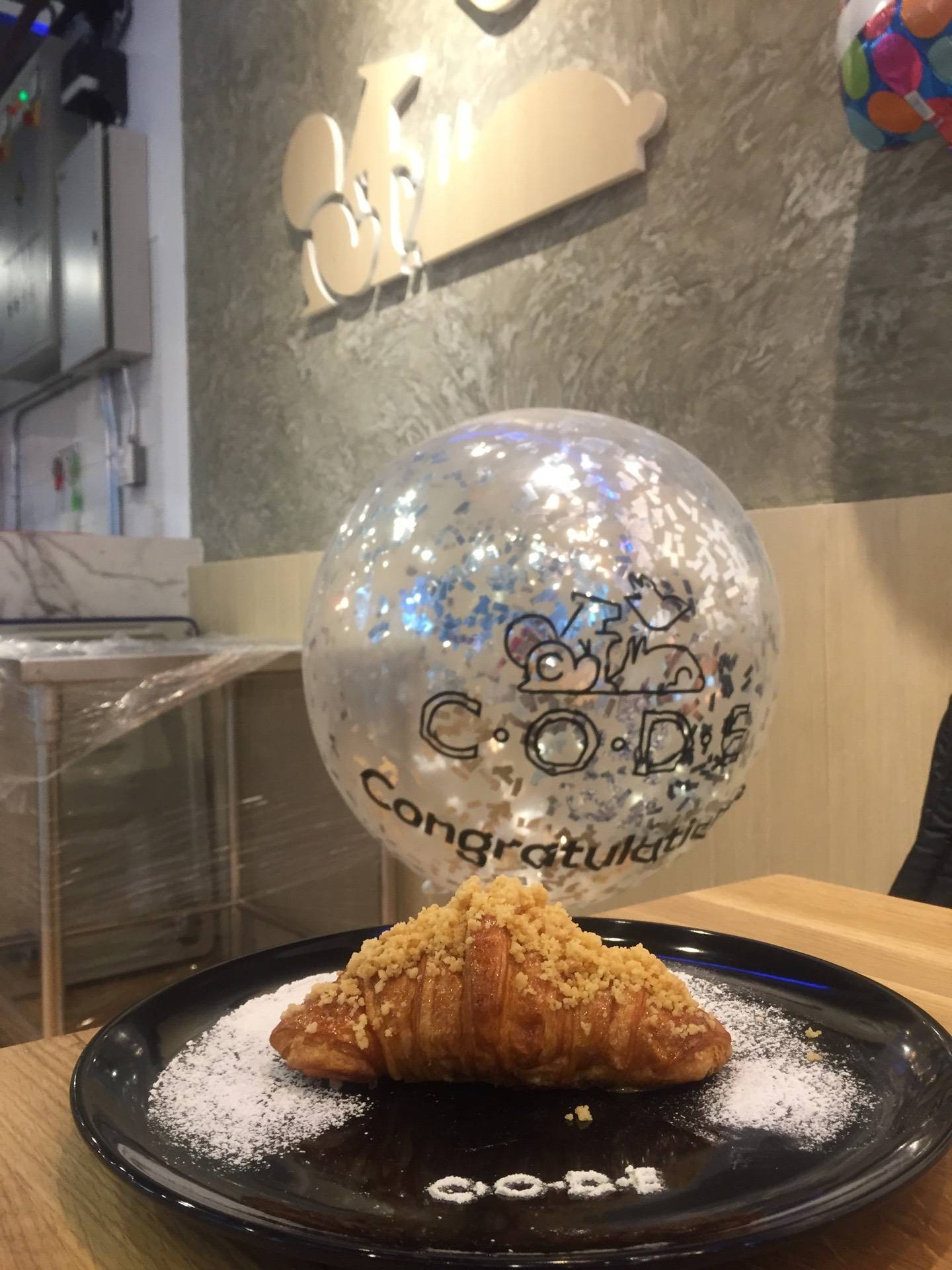 รีวิว CODE Cafe of Dessert Enthusiasts Siam Paragon - ลาวาไหลเยิ้มๆ ...