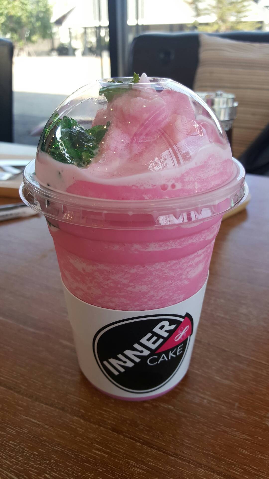 รีวิว Inner Cake - มาถึงพนักงานน่าประทับใจสุดๆ เหมือนมาขอกินฟรี - Wongnai