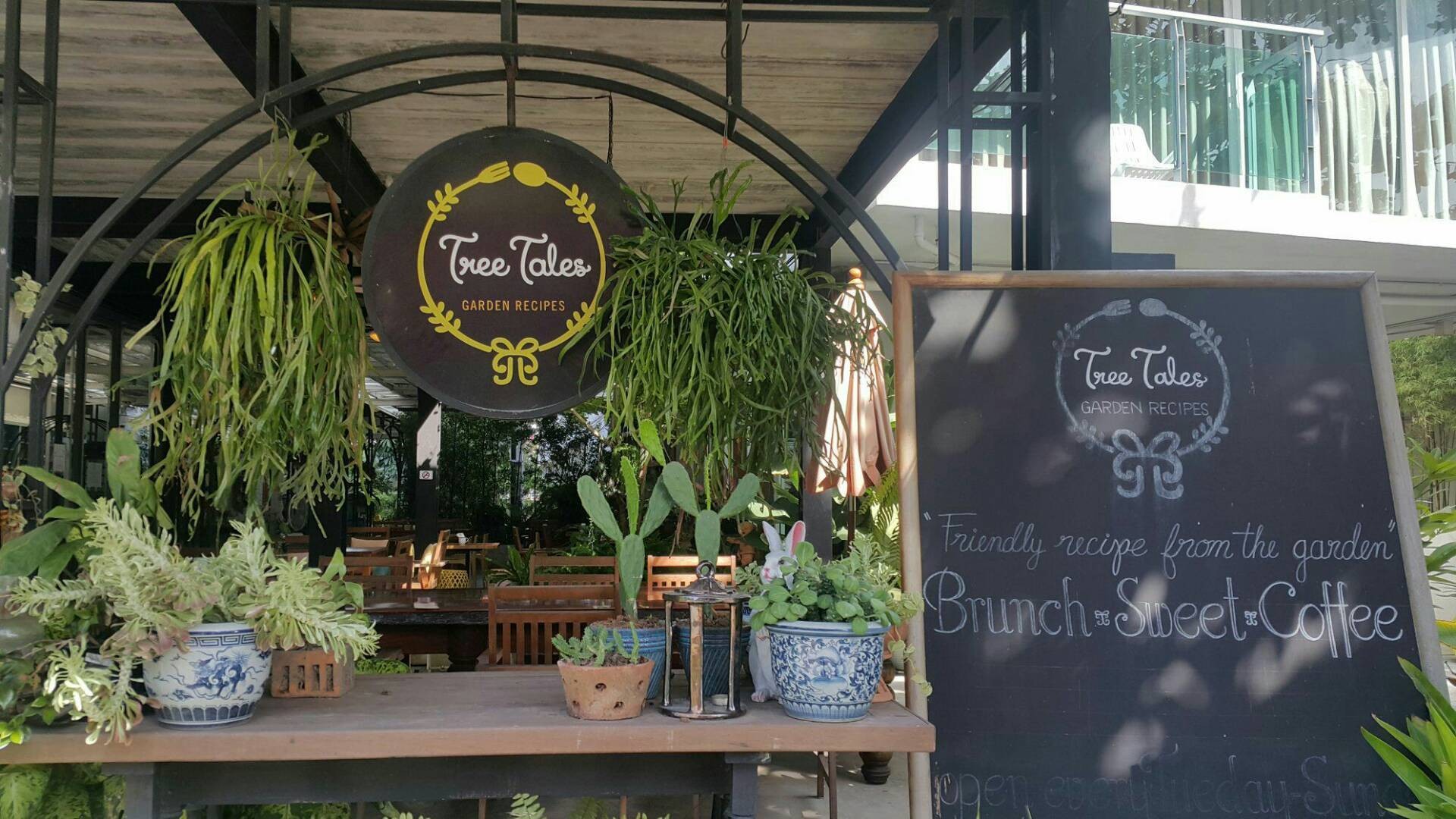 รีวิว Tree Tales Cafe พัทยา นาเกลือ - ร้านน่ารัก ขนมอร่อย