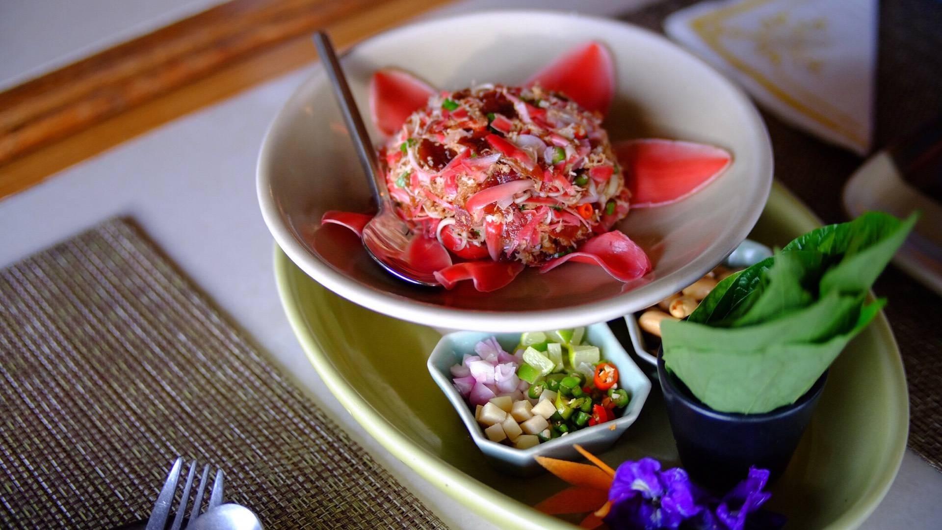 รีวิว Anna Farm & Eatery - ซี่โครง, เมี่ยงดาหลา และ เนื้อน่องลาย