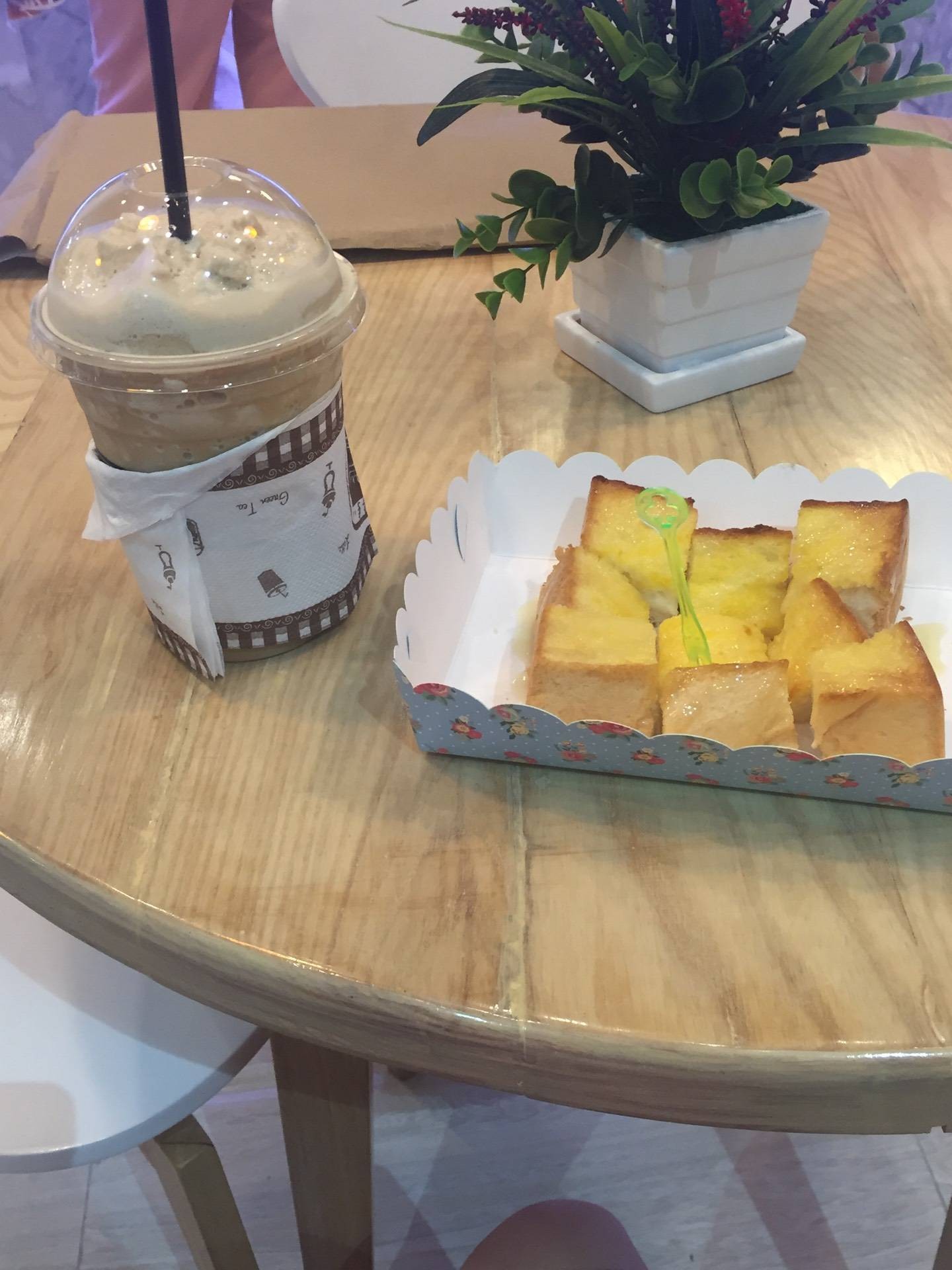 รูป Biz cafe หลังย่าโม
