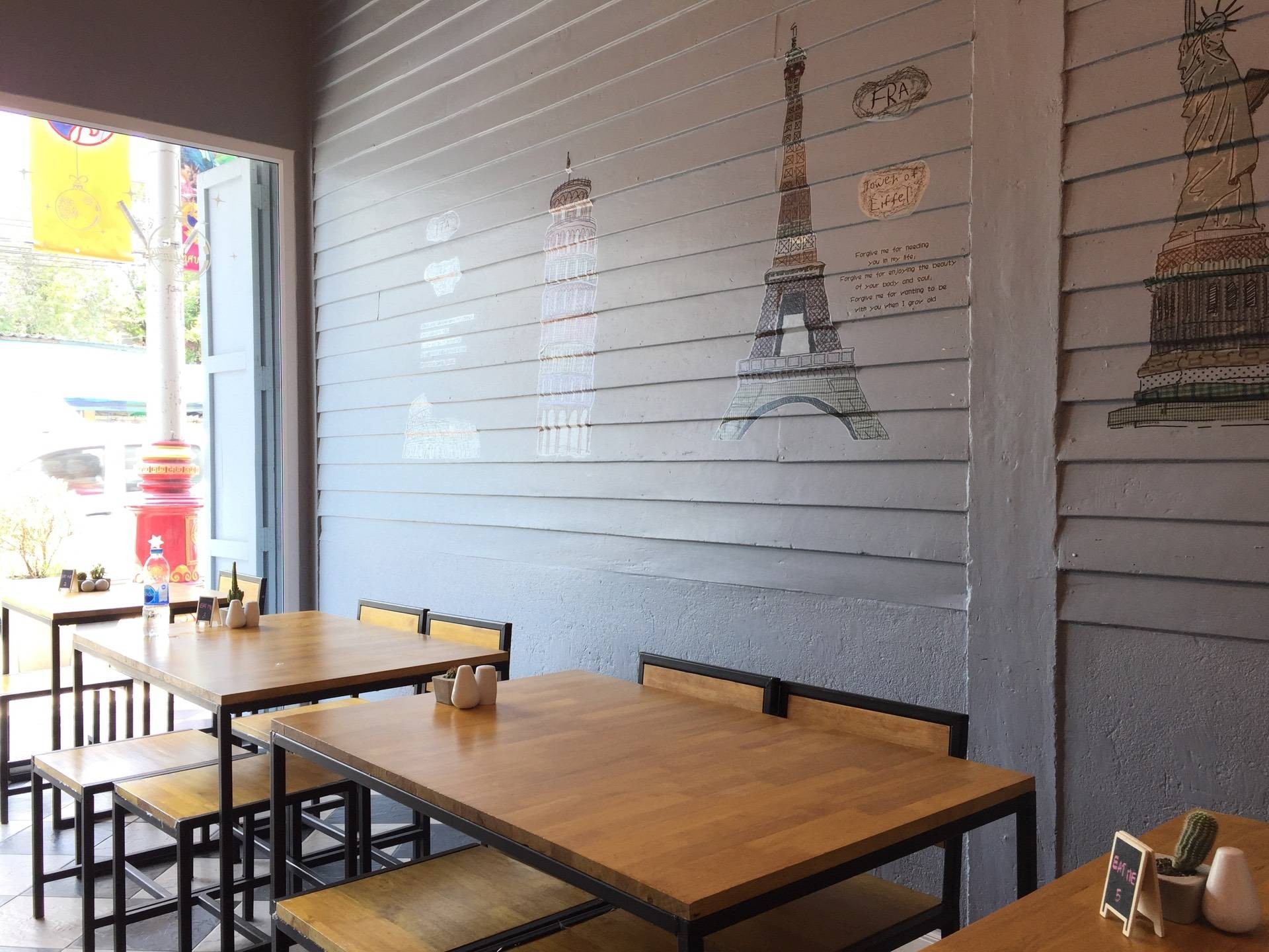 รีวิว Eat Me - ชอบบรรยากาศ