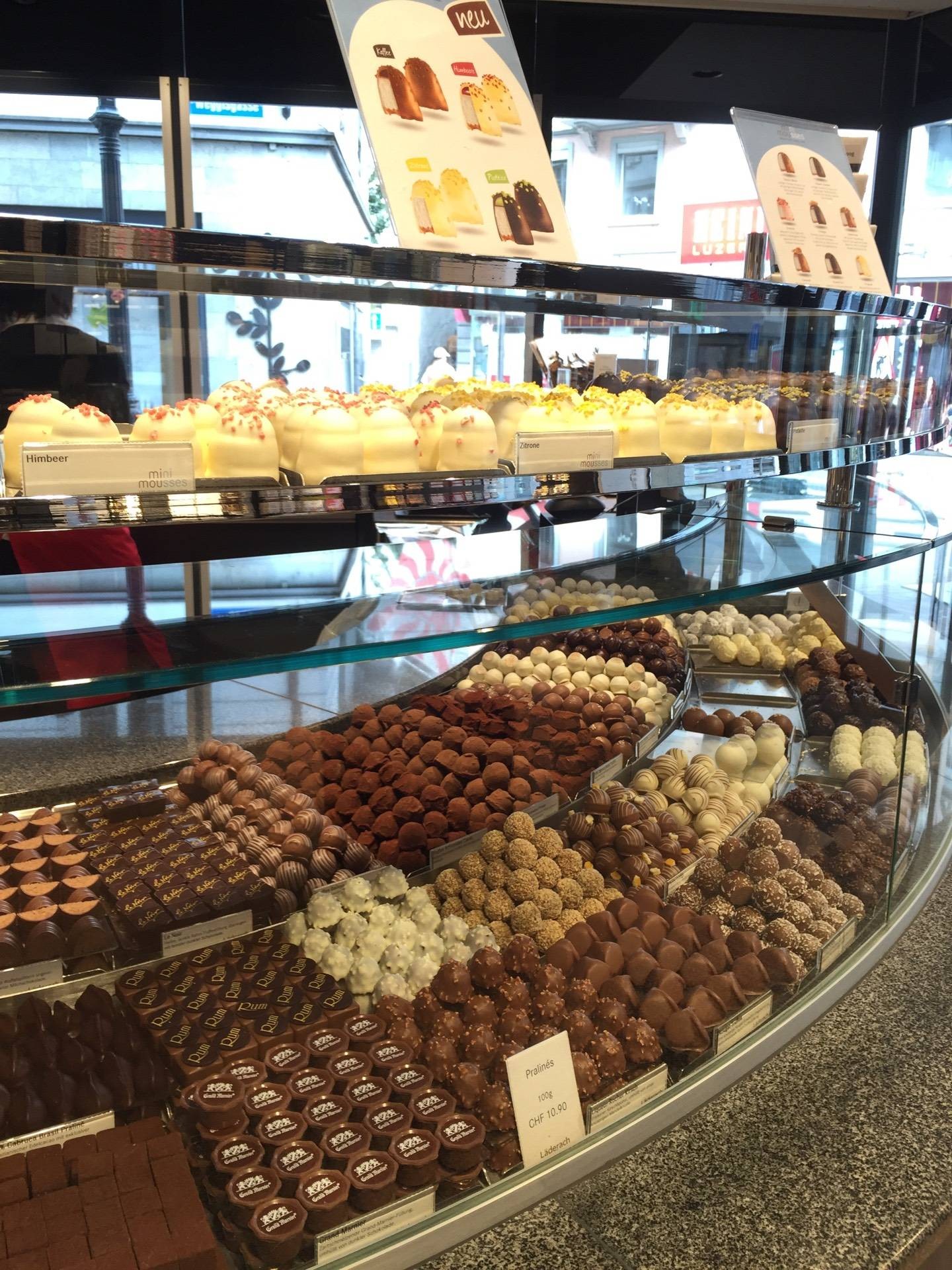 รีวิว Läderach Lucerne - Homemade chocolate ที่เลอค่าาา 😍😍