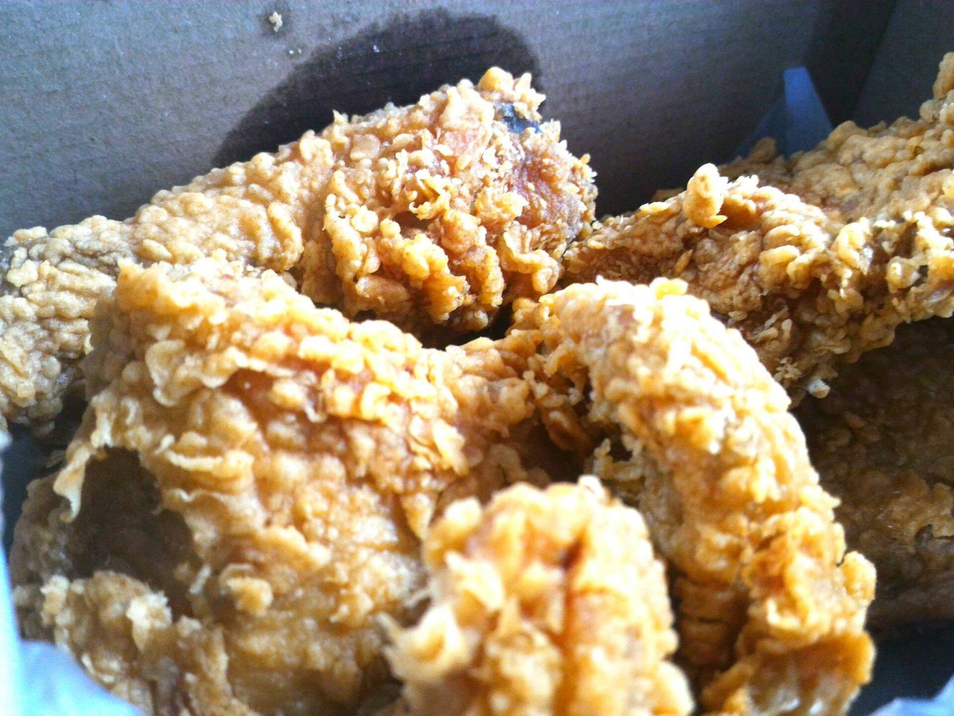 ร้าน KFC (เคเอฟซี) โลตัสบางปู - รีวิวร้านอาหาร - Wongnai