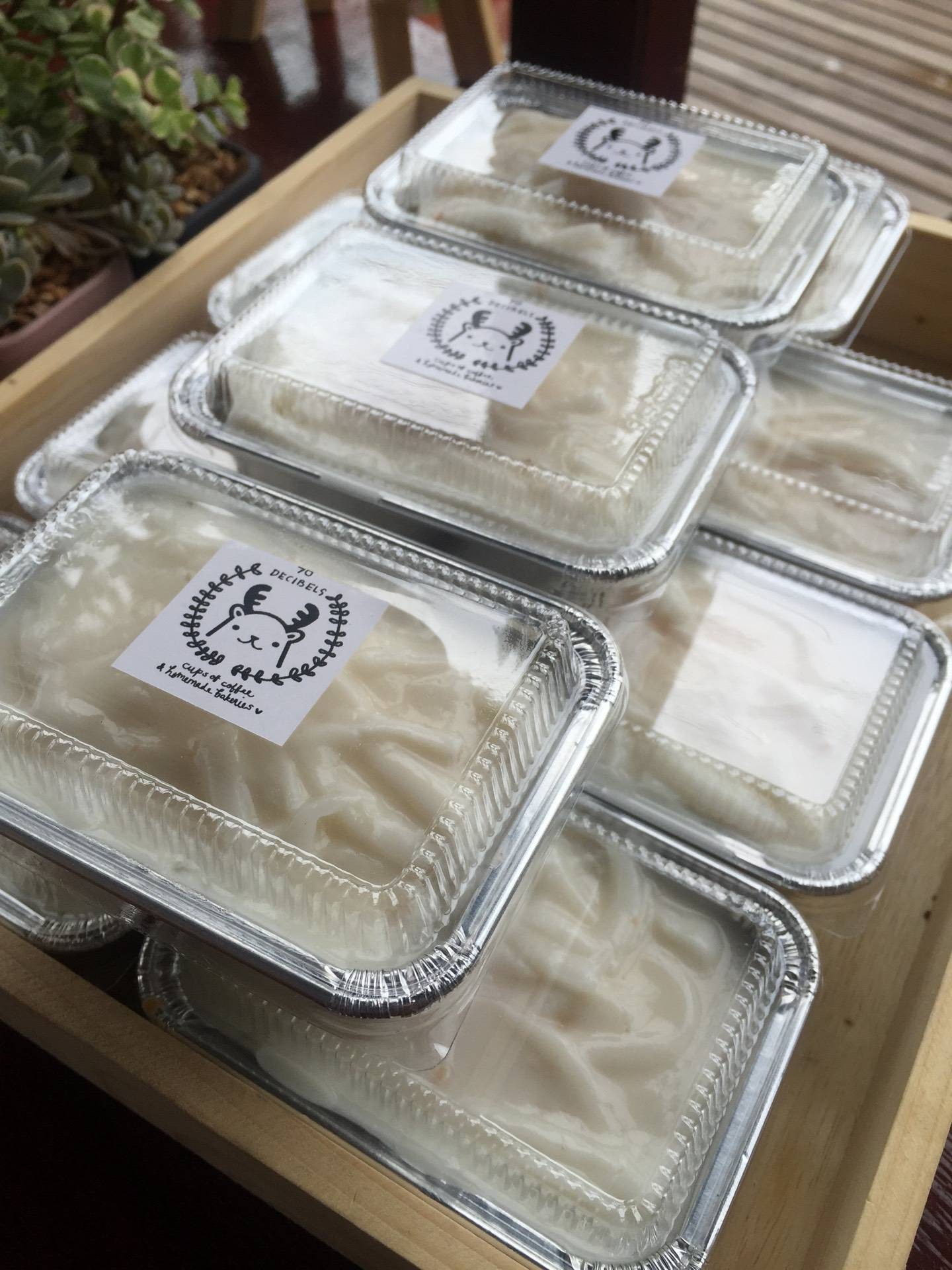 รีวิว 70 Decibels - ร้านกาแฟและเบเกอร์รี่ บรรยากาศดี สวย นั่งสบายชิลๆๆ