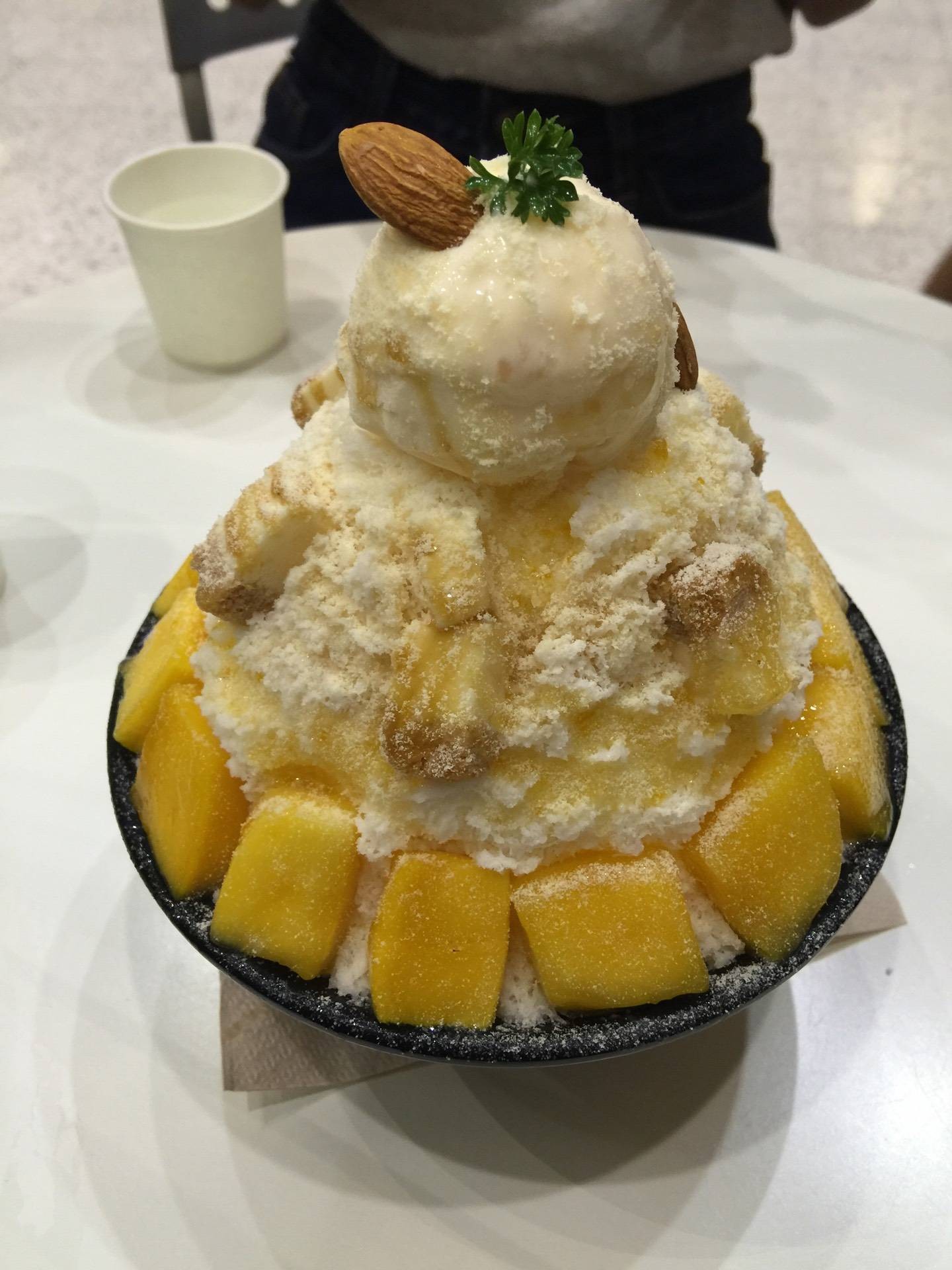 รีวิว Snow Tree Central World - mango cheesecake อร่อยดี