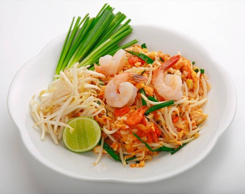 รีวิว ผัดไท ร้อย 9 กะทะ - ไฮไลท์ก็คือเส้นจันทร์เหนียวนุ่ม ถ้าไม่ชอบเส้น ...