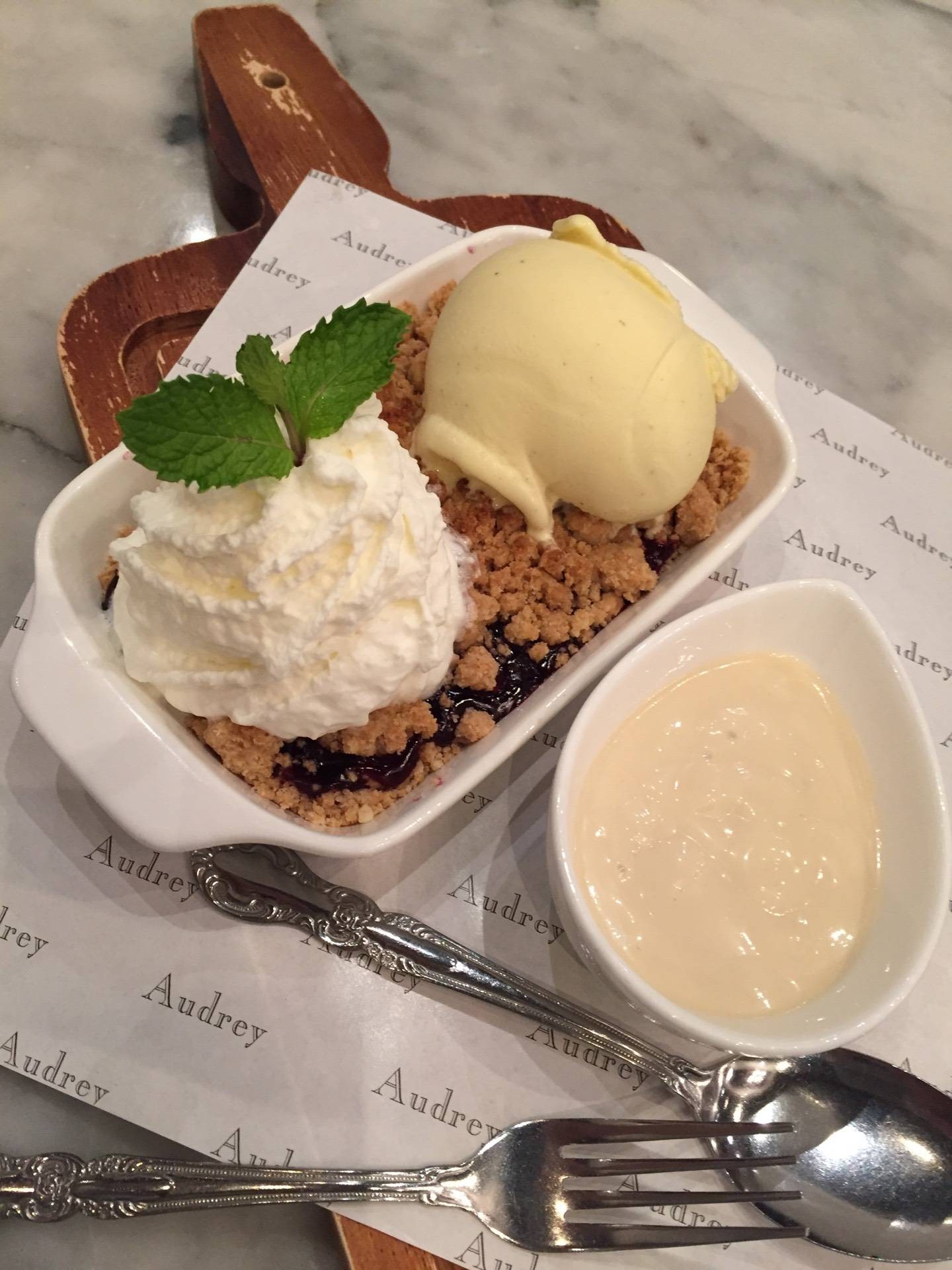 รีวิว Audrey Cafe Glamour Central Embassy - อาหารอร่อย หลากหลาย ...