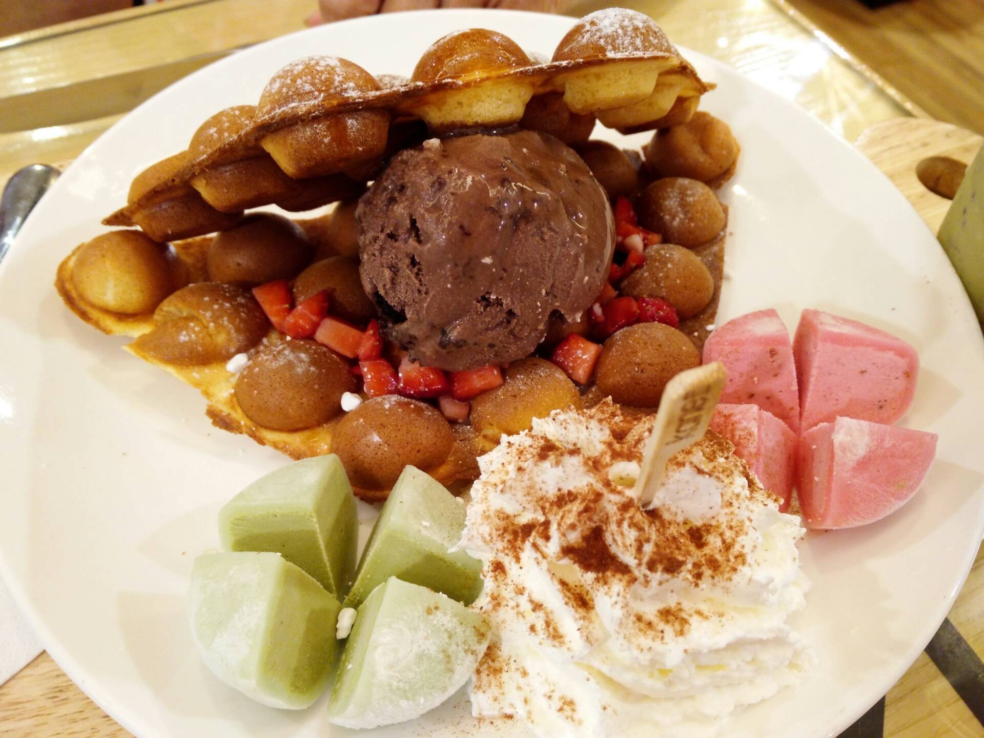 รีวิว Kane Mochi Central World - โมจิไอศครีม เอามาผสมผสานกับขนมหวานหลากหลาย