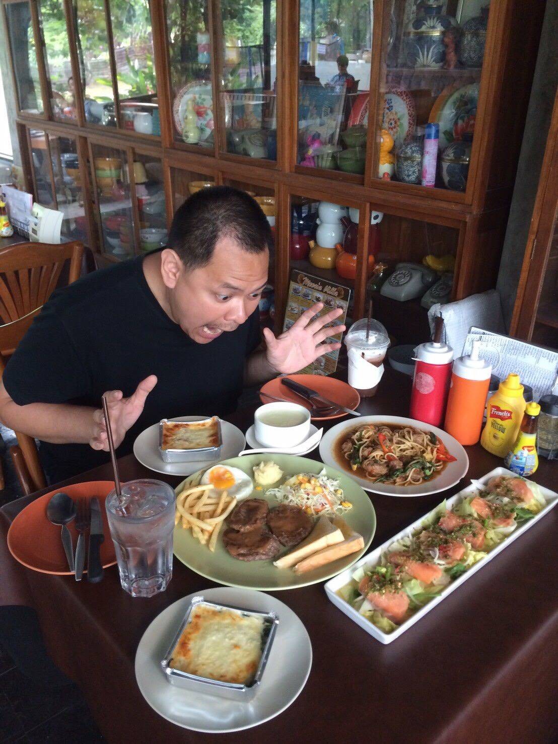 รีวิว Meena Villa - อร่อยทุกอย่างครัาบ มันฟินฟุดๆ