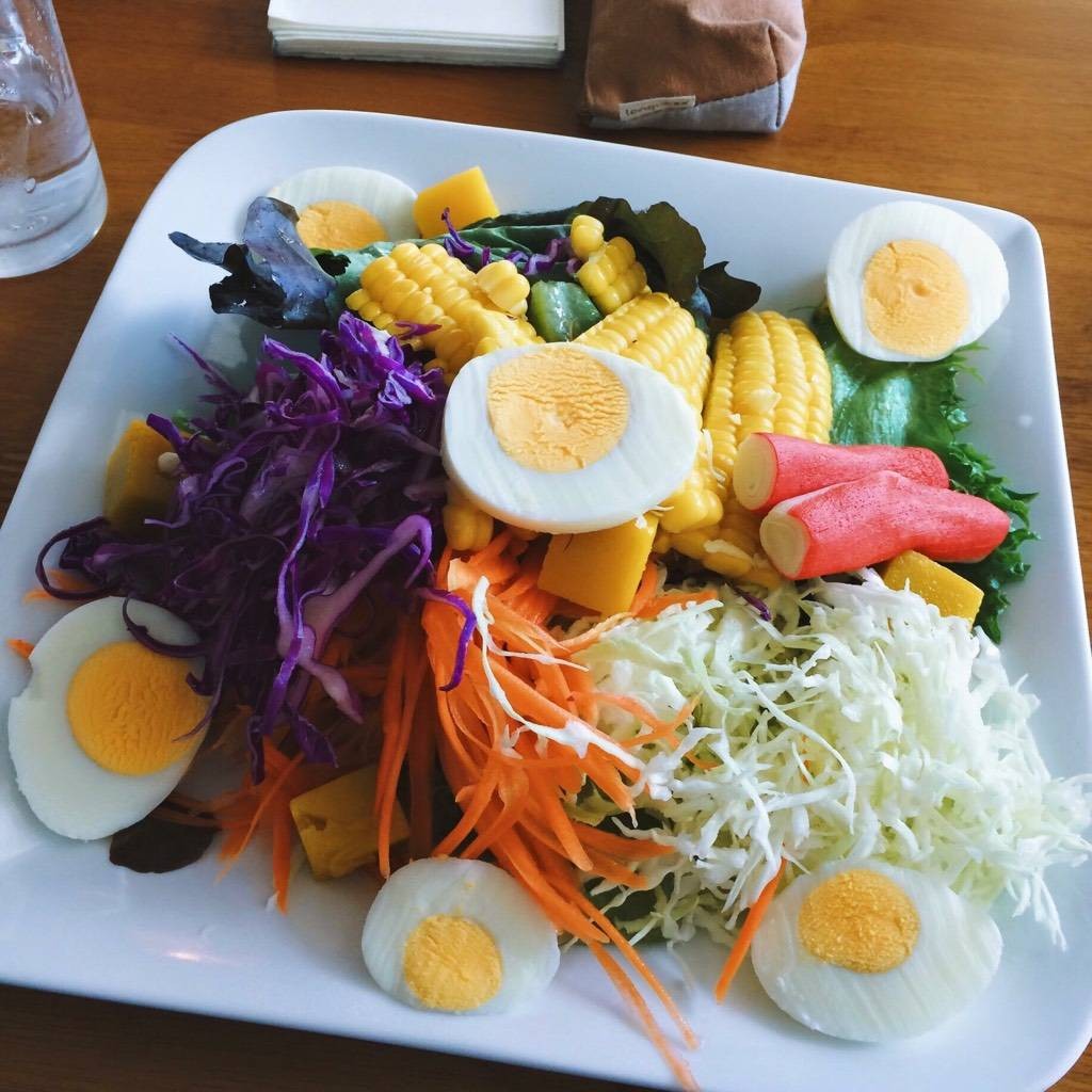 รีวิว สลัดคุณนาย สวนดอก - สลัดราคาดีงามหน้าสวนดอก