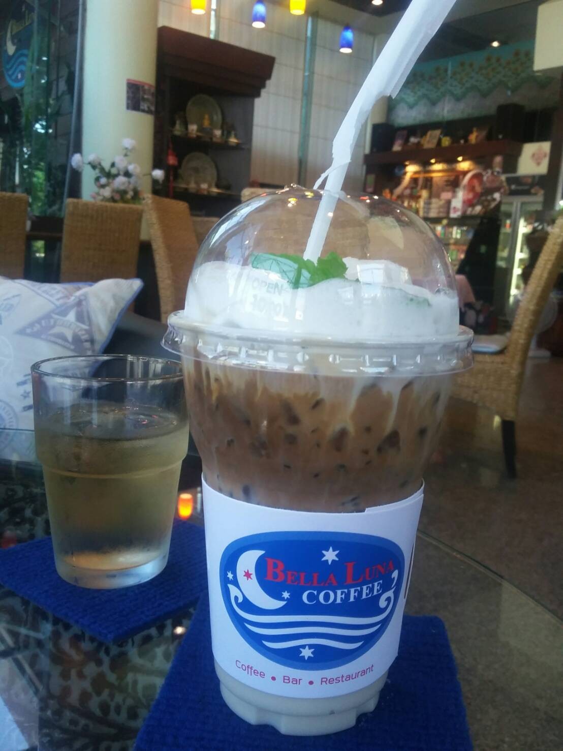 รีวิว Bella Luna Coffee - ร้านกาแฟเล็กๆในโรงแรม ที่ทำให้ประทับใจ - Wongnai