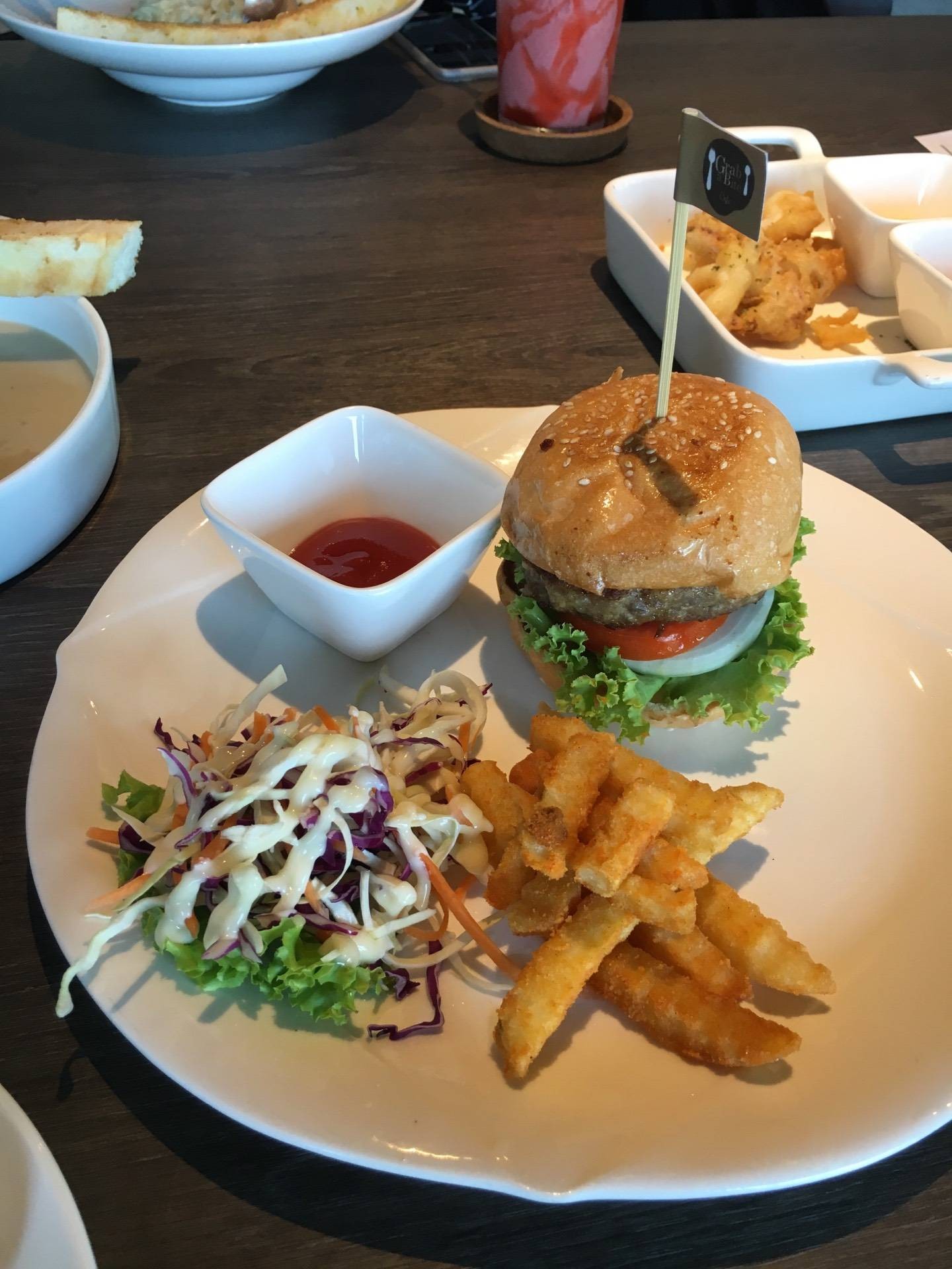 รีวิว Grab A Bite Cafe' - ร้านน่านั่ง เครื่องดื่มอร่อย