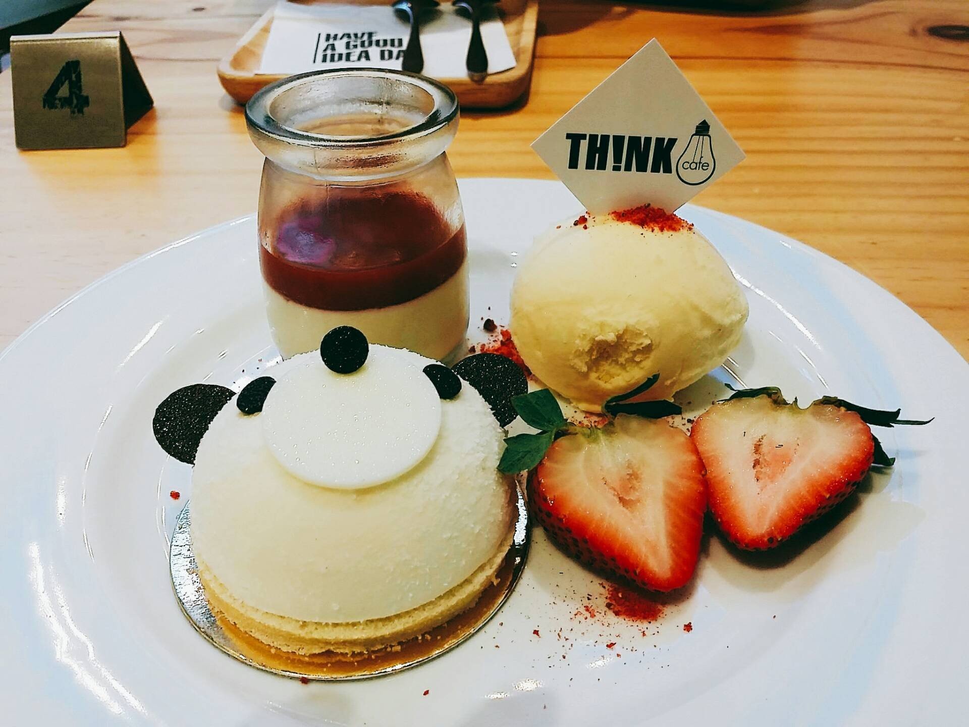 ร้าน THINK cafe สยามเซ็นเตอร์ | รีวิวร้านอาหาร - Wongnai
