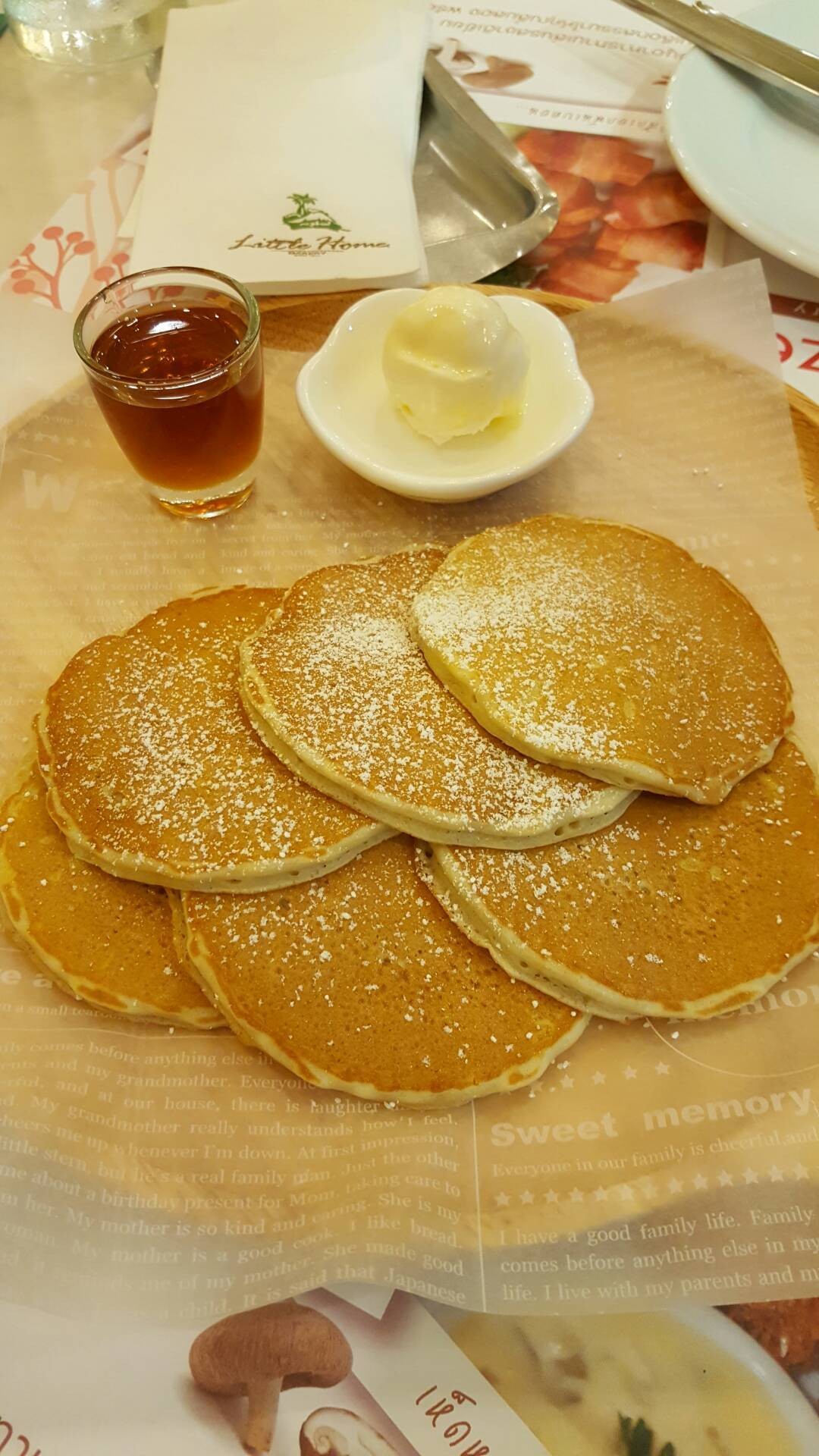 รีวิว Little Home Bakery ทองหล่อ - ร้านนี้ต้อง "แพนเค้ก"