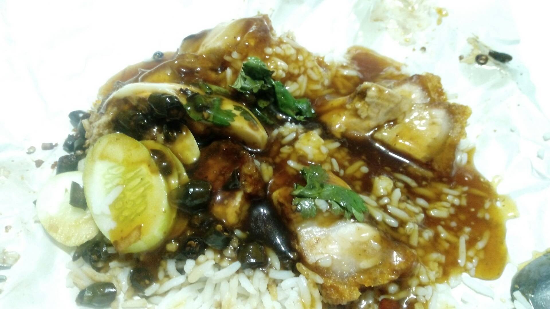 ร้าน ช. ข้าวหมูแดงหมูกรอบ (CHO KHAO MU DAENG MU KROP RESTAURANT ...
