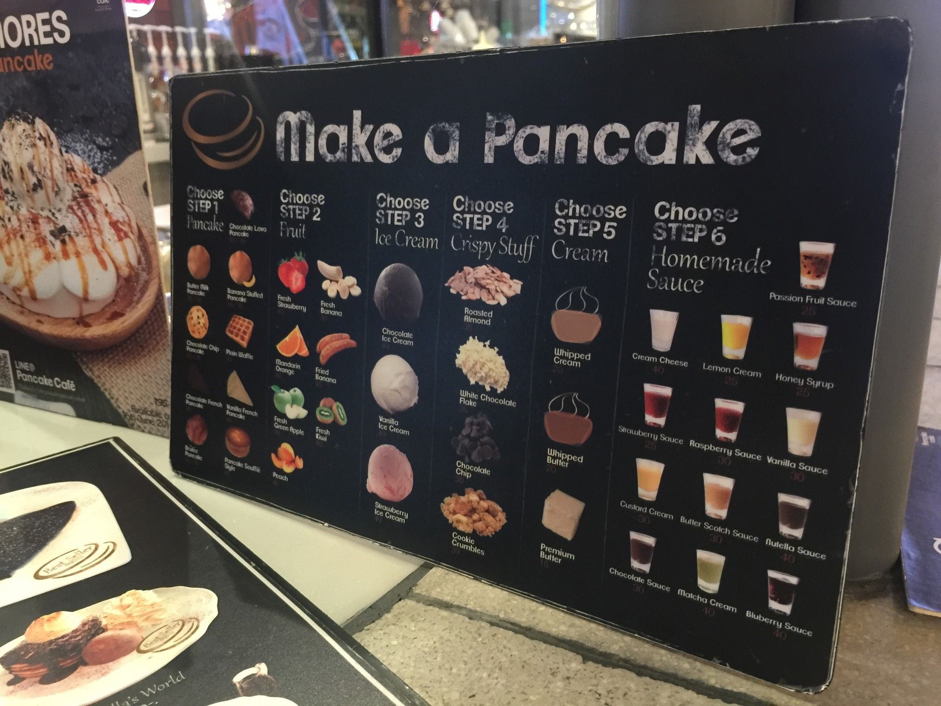 รีวิว Pancake Cafe CentralPlaza Pinklao - เมนูจานแต่ละจานค่อนข้างเยอะ ...