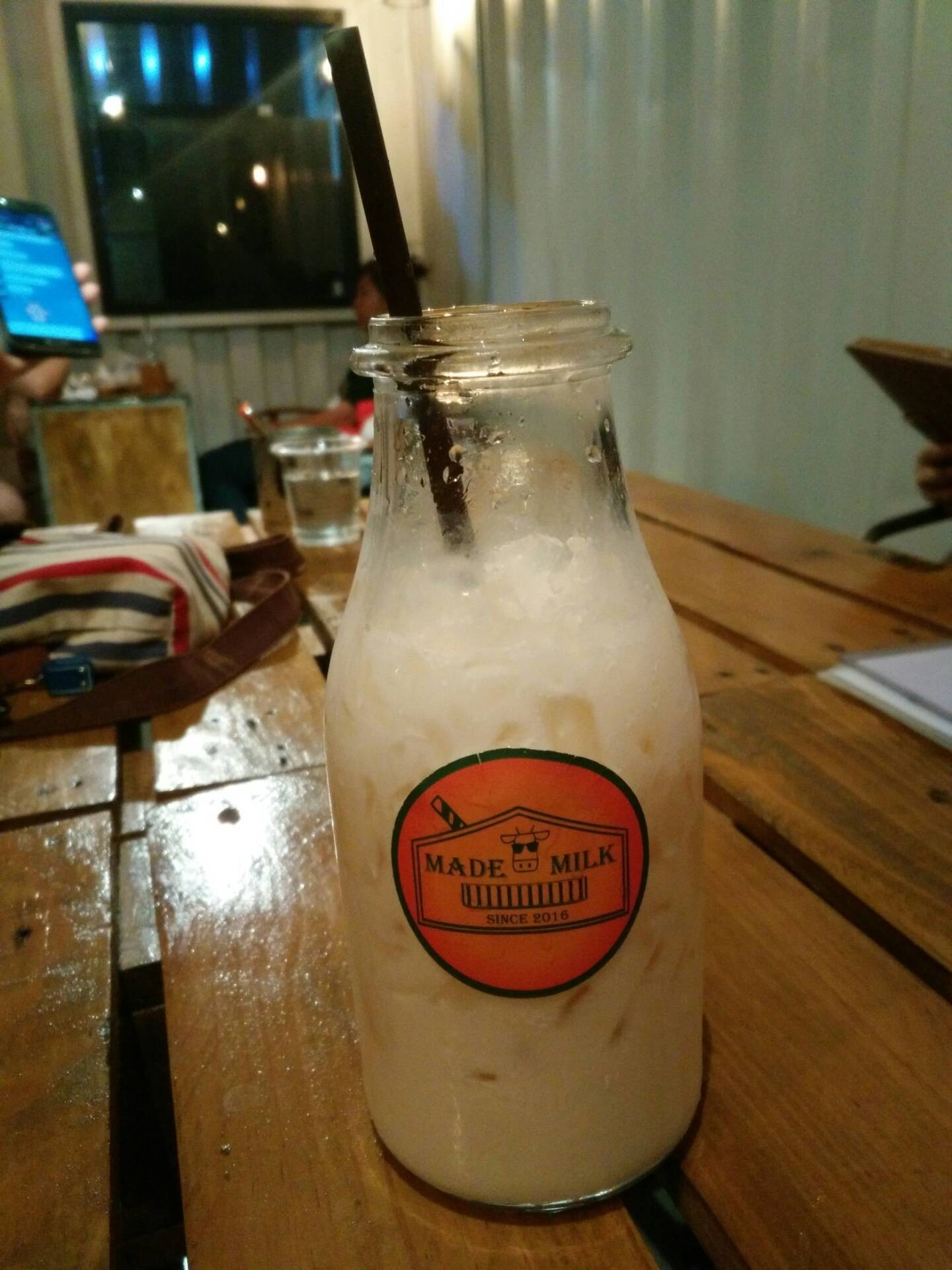 รีวิว Made Milk - ร้านนมเปิดใหม่ เป็นตู้คอนเทนเนอร์ๆ