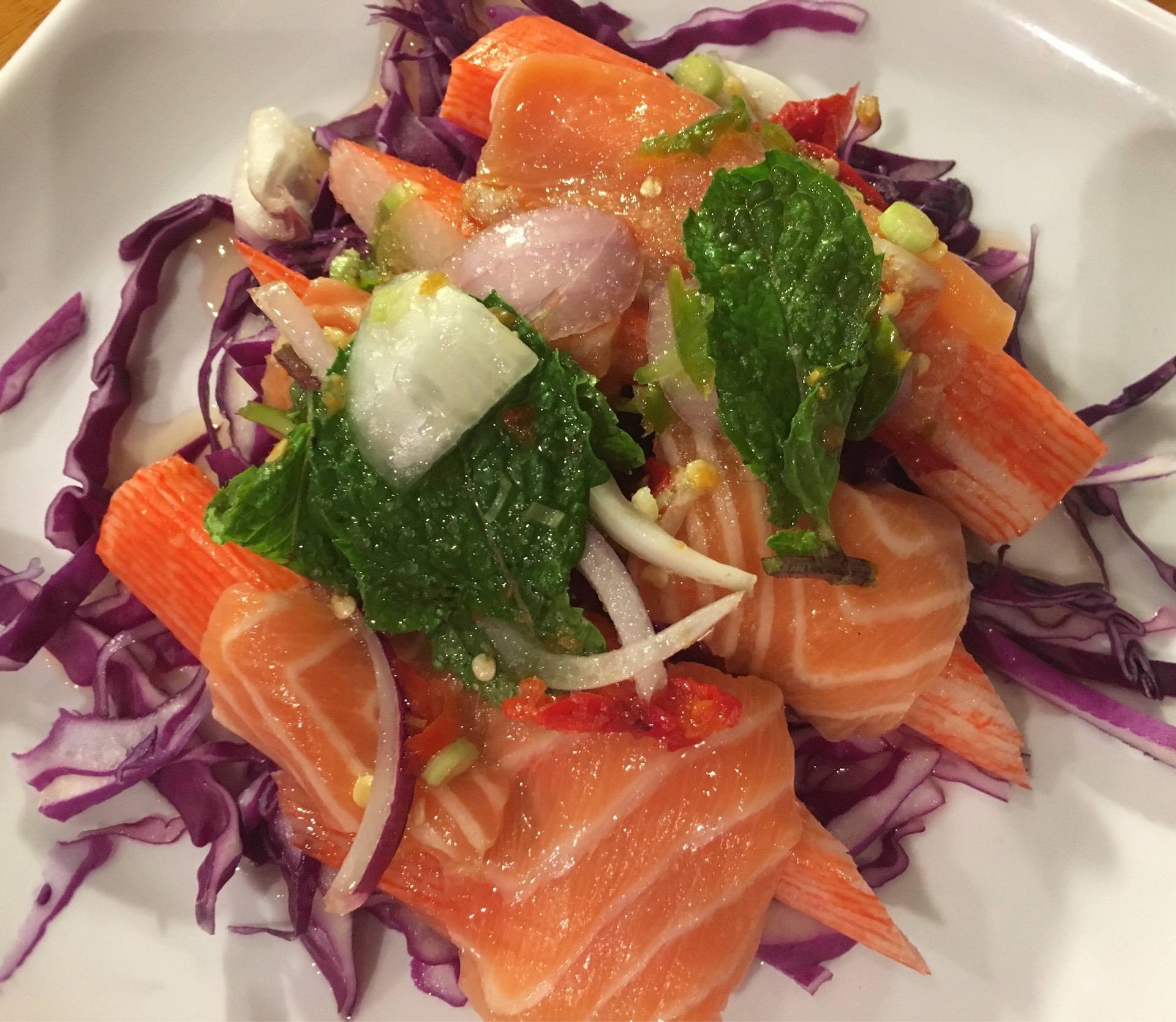 รีวิว La Yum - ร้านยำ ริมทาง ซอยสดใส - Wongnai