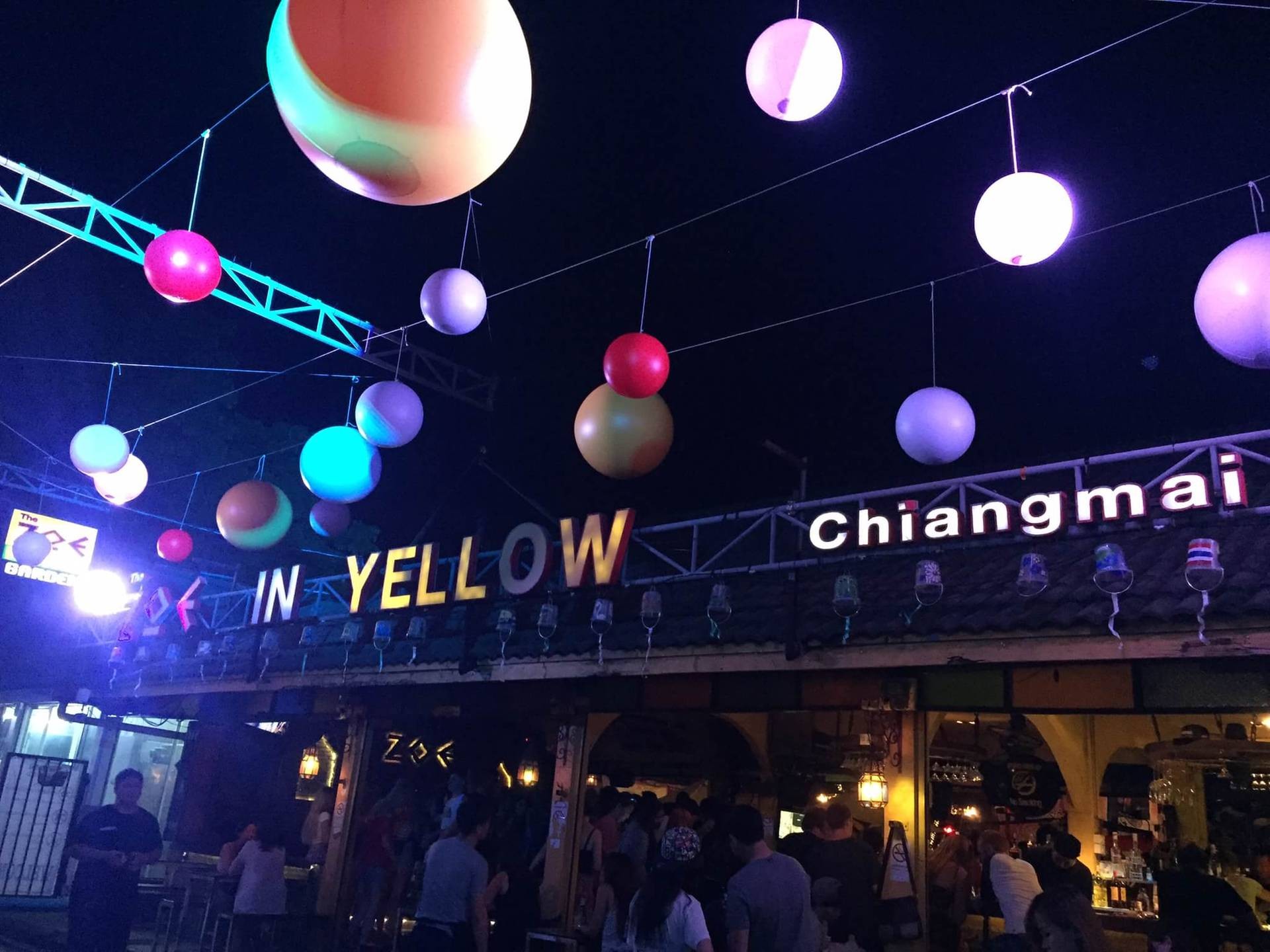 รีวิว Zoe In Yellow Cocktail Bar + Restaurant - zoe in yellow อัครมหา ...