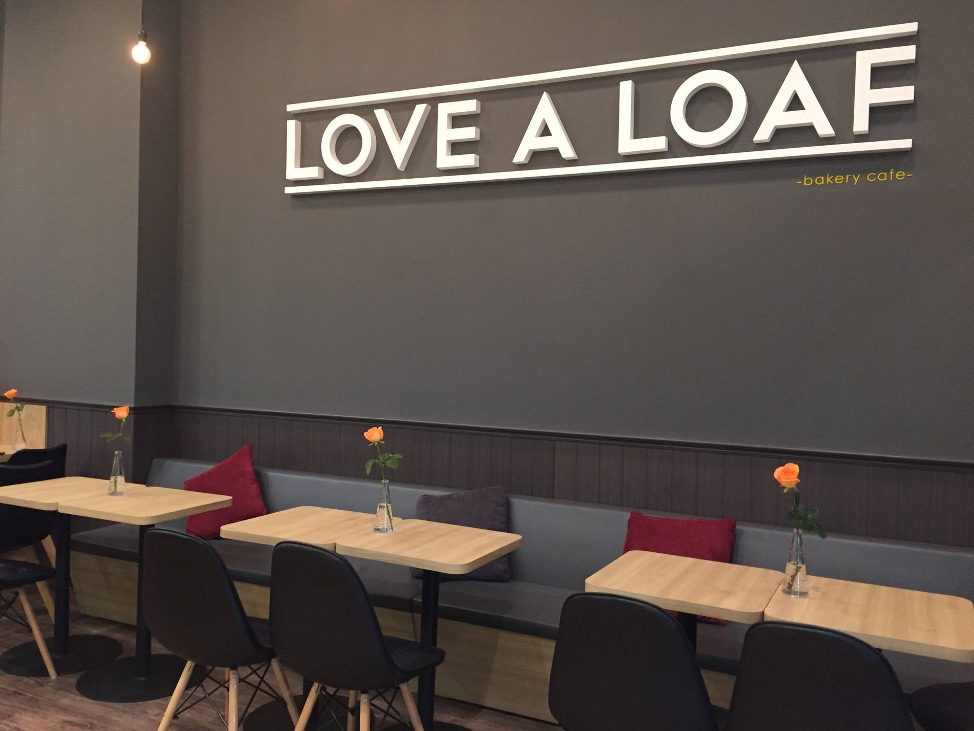 รีวิว Love A Loaf Café ฟิวเจอร์พาร์ครังสิต - คาเฟ่ขนมปัง สวรรค์ของคนรัก ...