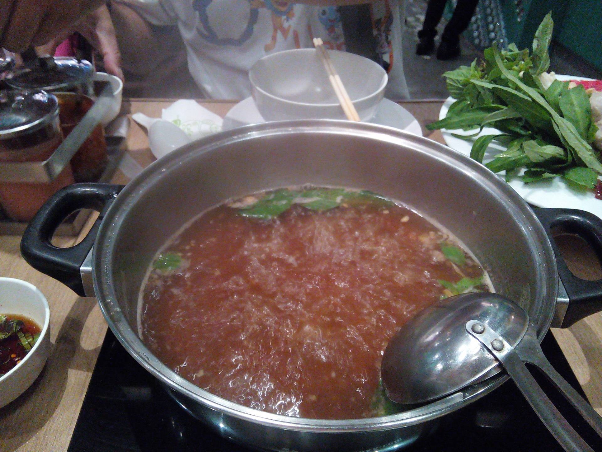 รีวิว Eat Pot เซ็นทรัลแจ้งวัฒนะ - บุฟเฟ่ต์ก๋วยเตี๋ยวหม้อไฟ