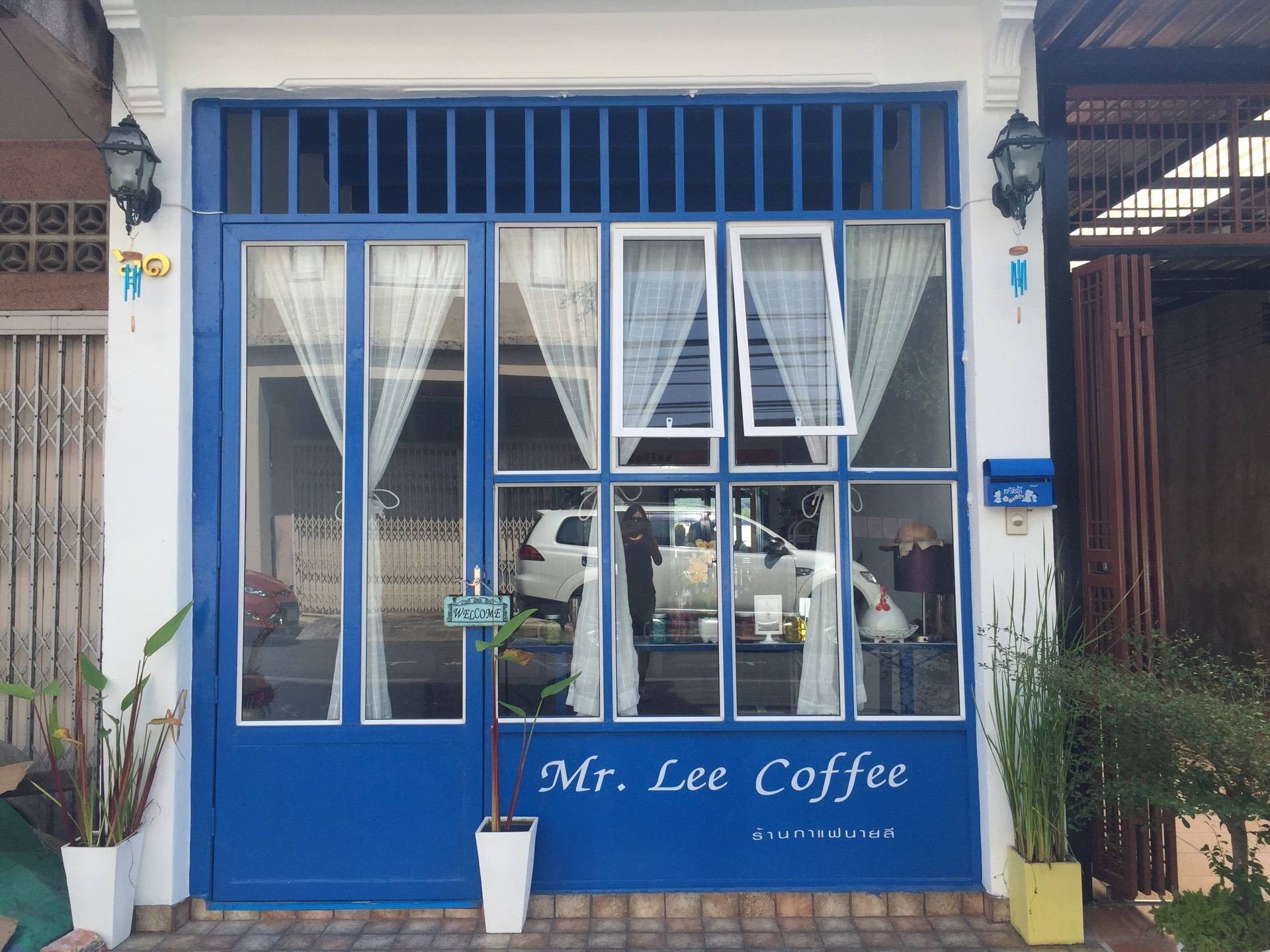 รีวิว Mr. Lee. Coffee Songkhla - ร้านกาแฟวิวดีติดทะเล วันอากาศดีๆ ช่วงพระอาทิตย์ใกล้ตกดิน น่าจะ ...