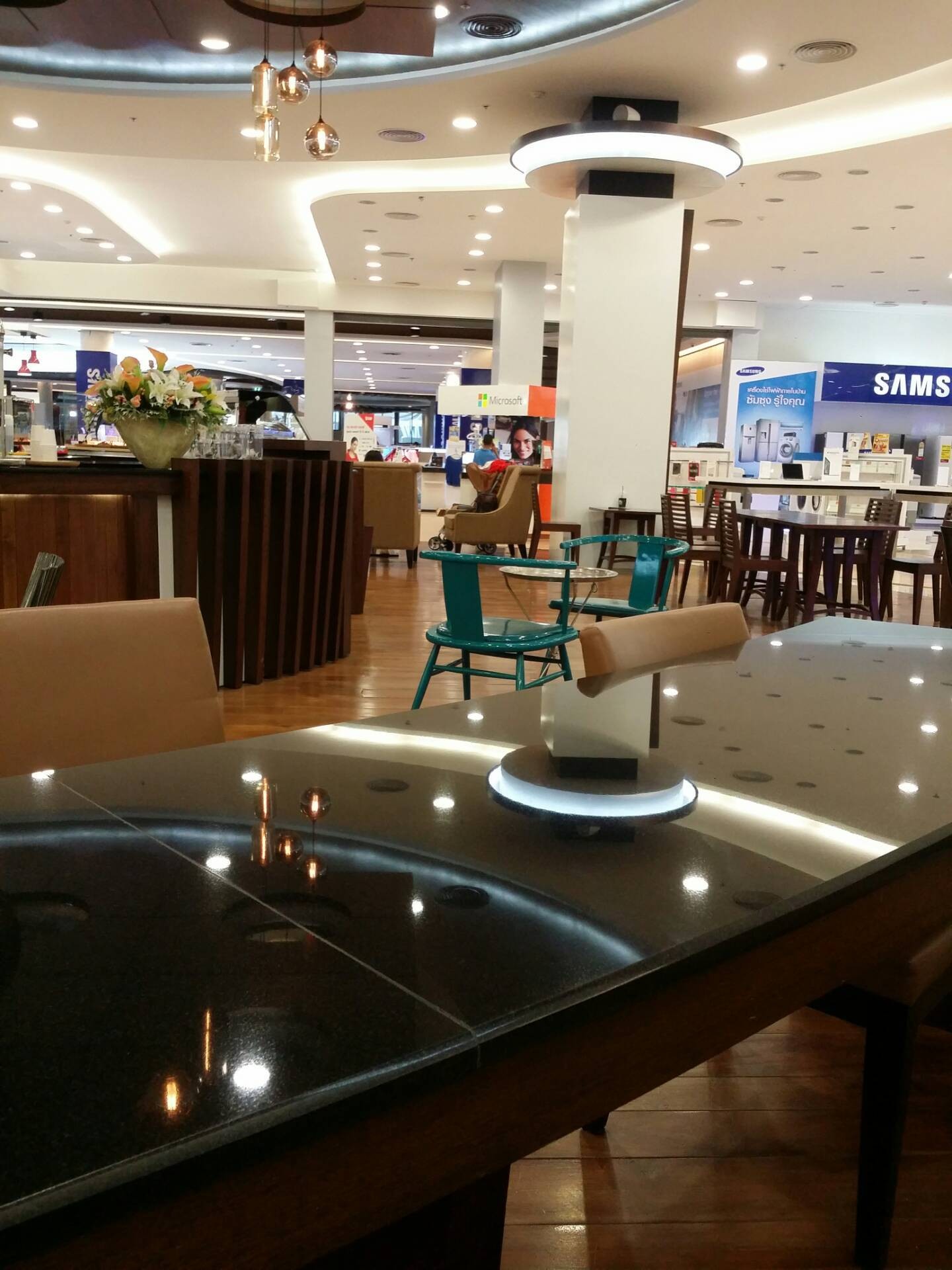 รีวิว Chic Cafe By Chi Chang - กาแฟ นั่งชิว ขนม