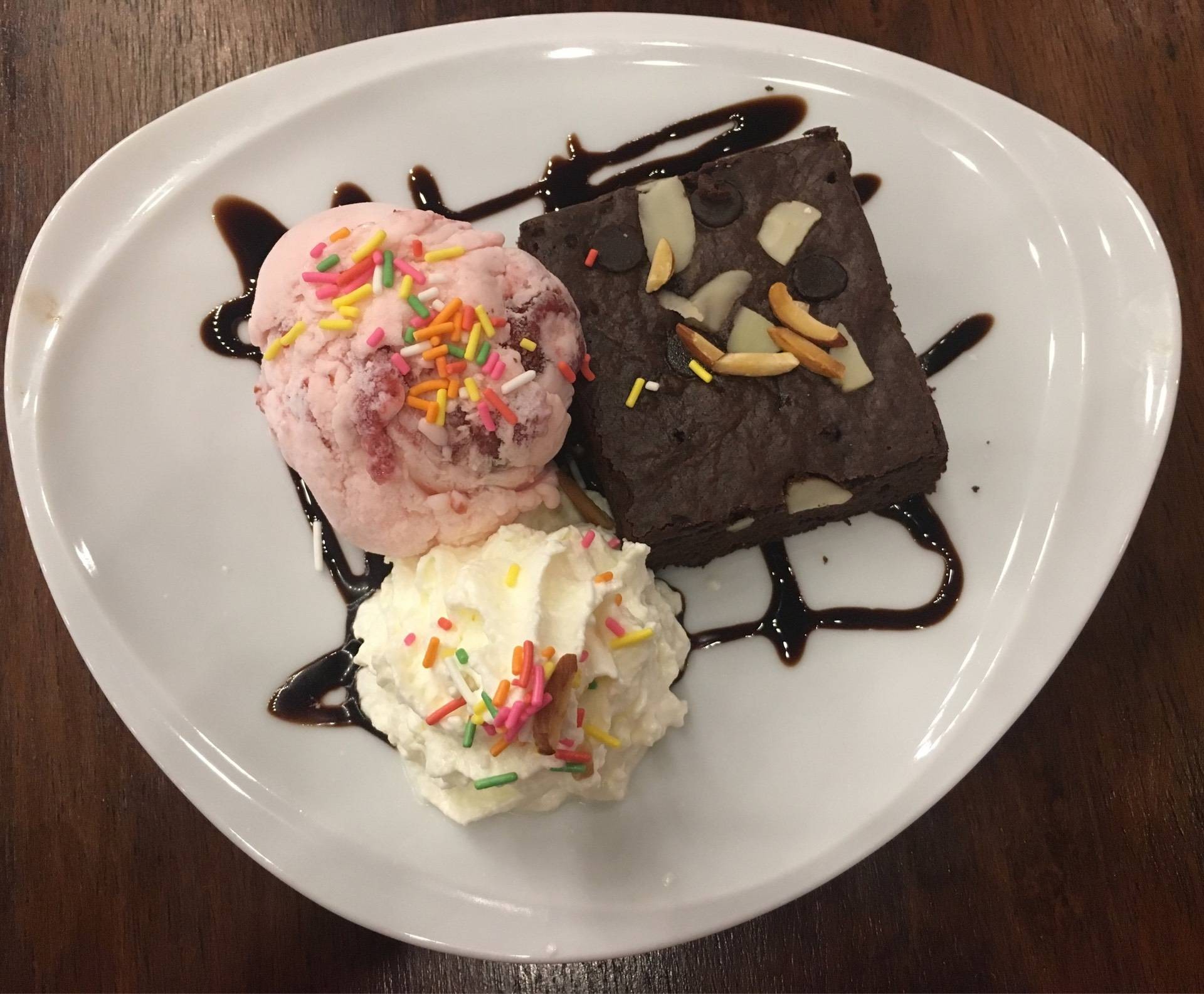 รีวิว Pump Nam Nom - ร้านนั่งชิล เปิดใหม่ - Wongnai