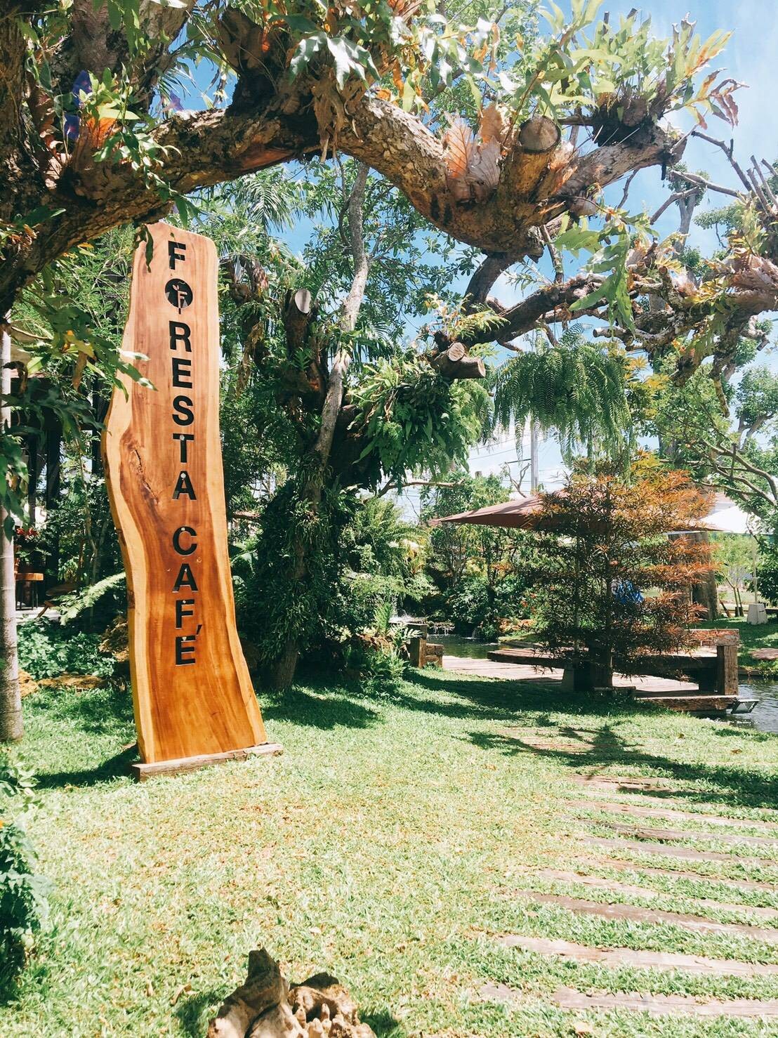 รีวิว FORESTA CAFE ดอนเมือง - ร้านที่สวยแค่ภายนอก