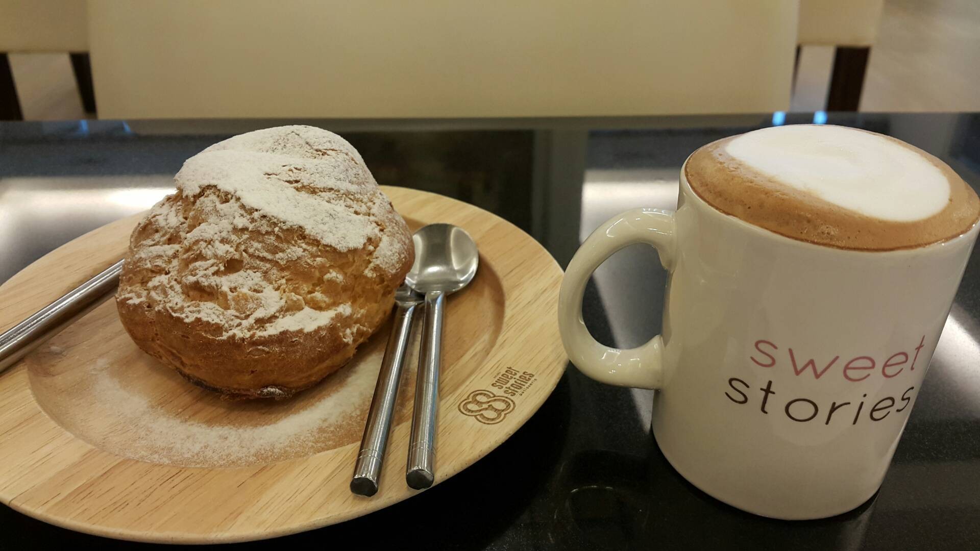 รีวิว Sweet Stories หลังมช. - ยกให้เป็นร้านกาแฟประจำเลยค้าบบ