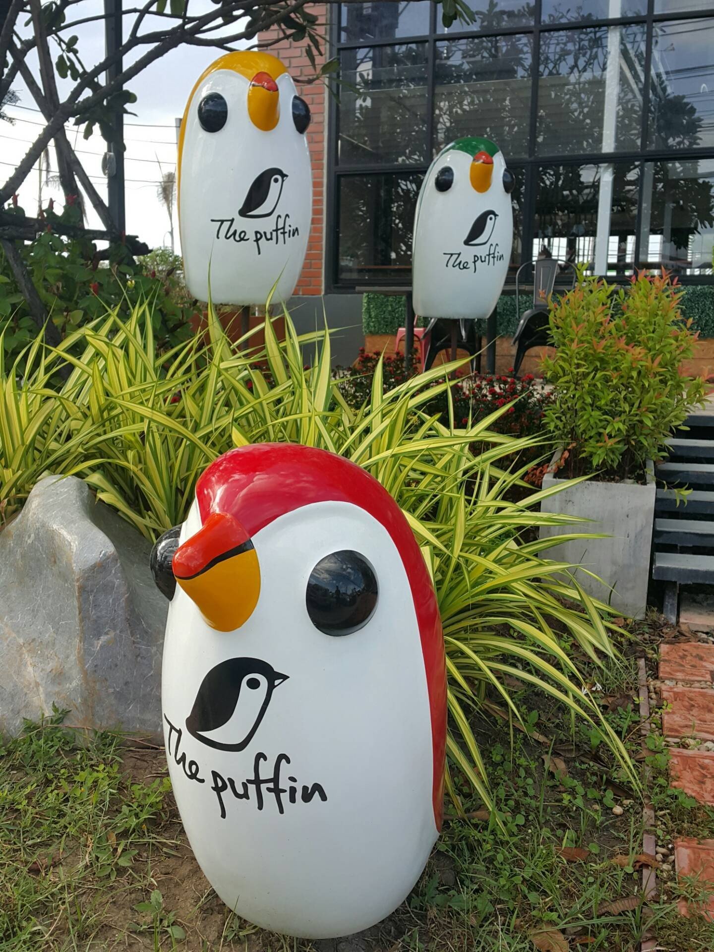 รีวิว the puffin cafe - ร้านกาแฟชิวๆน่ารักในนครปฐม - Wongnai