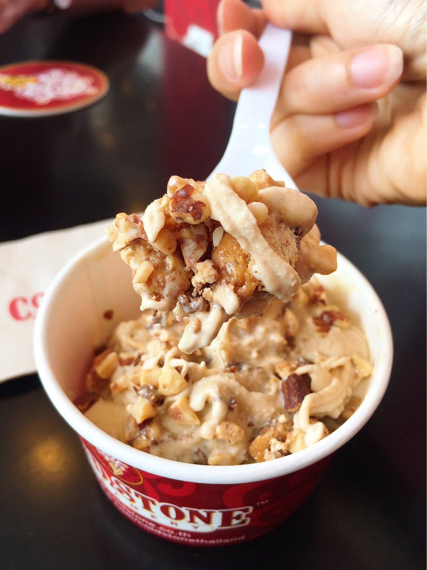 รีวิว Cold Stone Creamery เซ็นทรัลพลาซา แจ้งวัฒนะ - เหนียว แน่น หนึบบ~