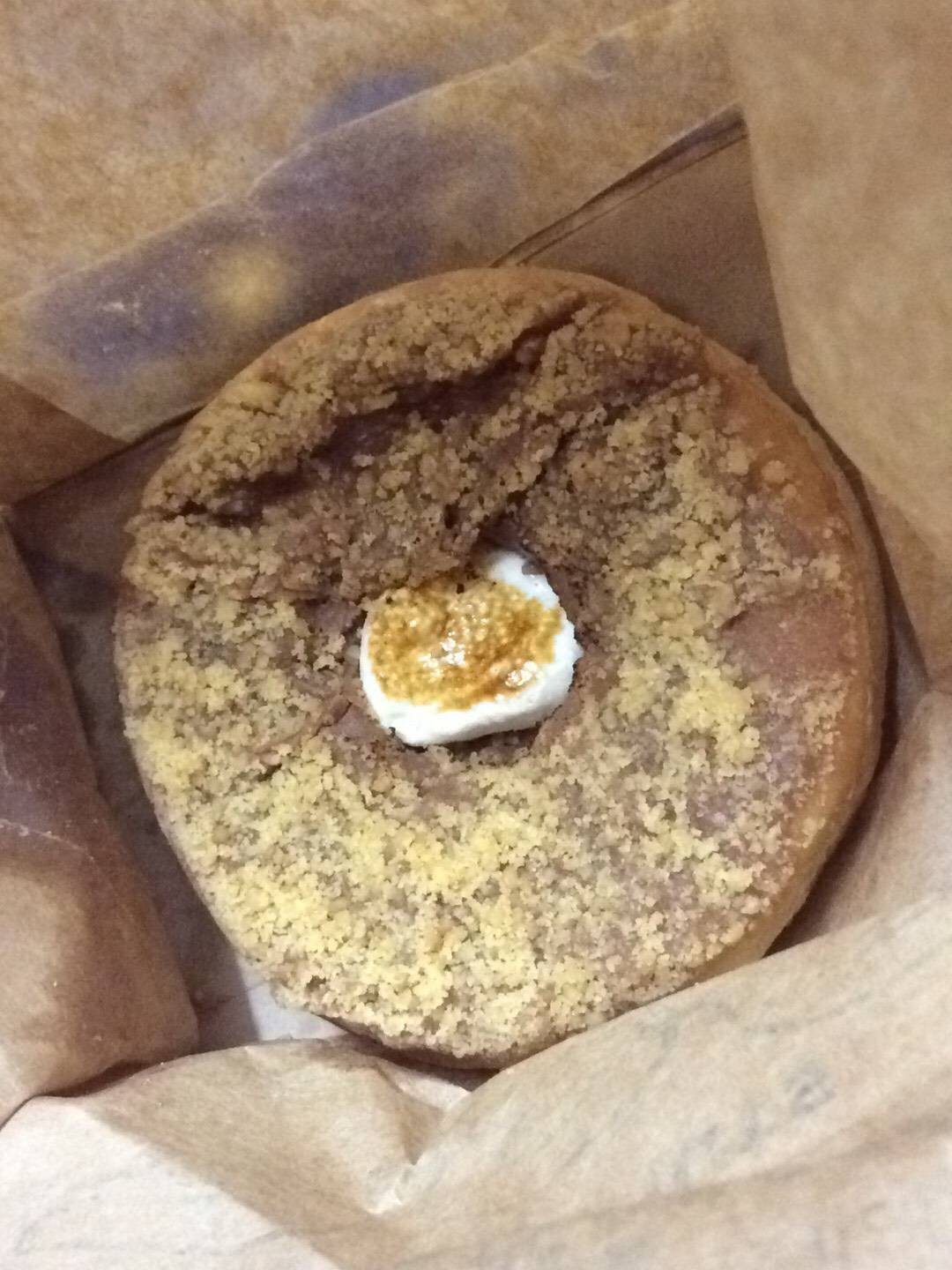 รีวิว Sublime Doughnuts Fortune Tower - บรรยากาศดี สะอาดสะอ้าน คนขาย ...