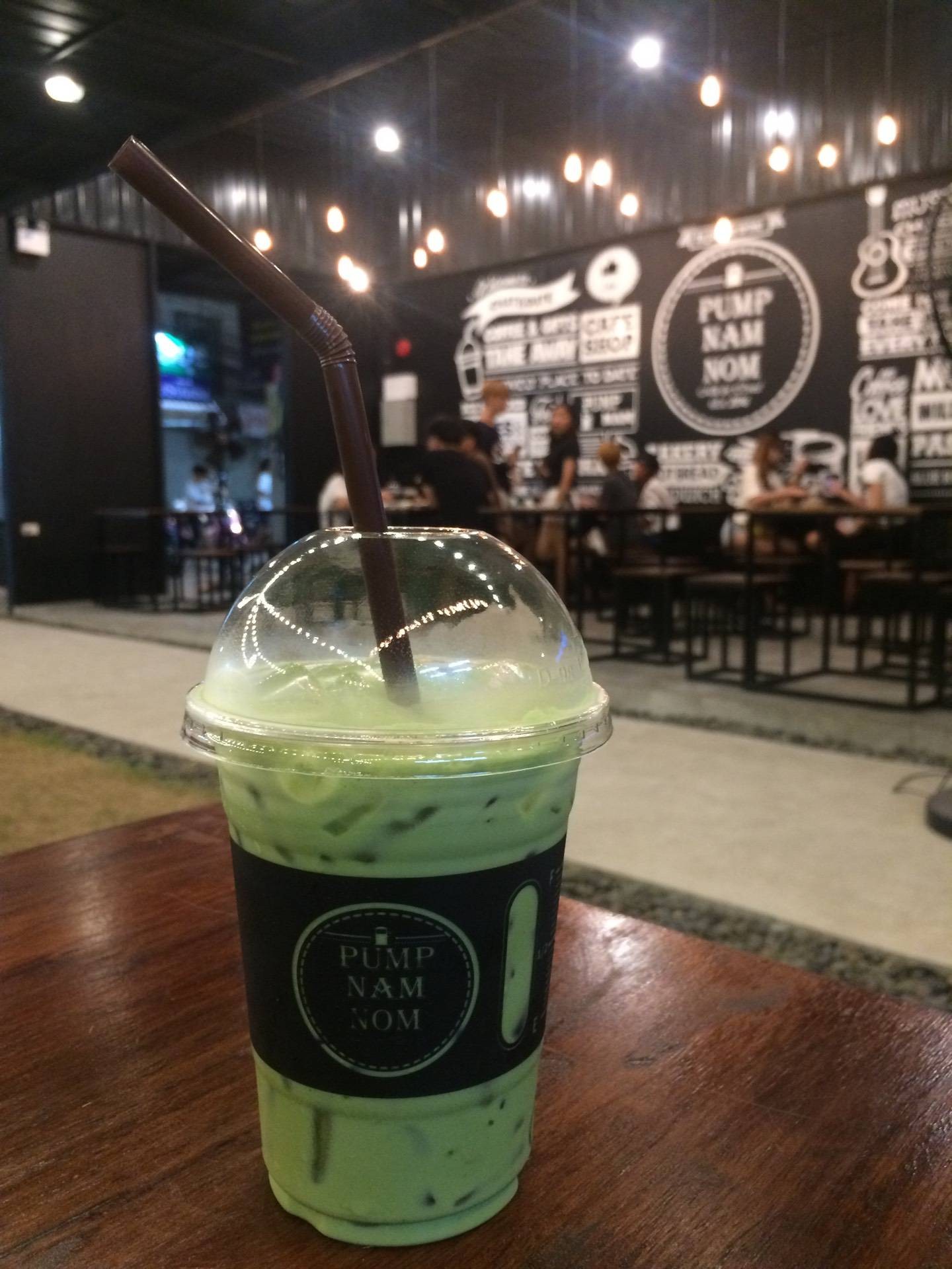 รีวิว Pump Nam Nom - ร้านชิล น่านั่ง มีทั้งอาหาร ของหวาน เครื่องดื่ม - Wongnai
