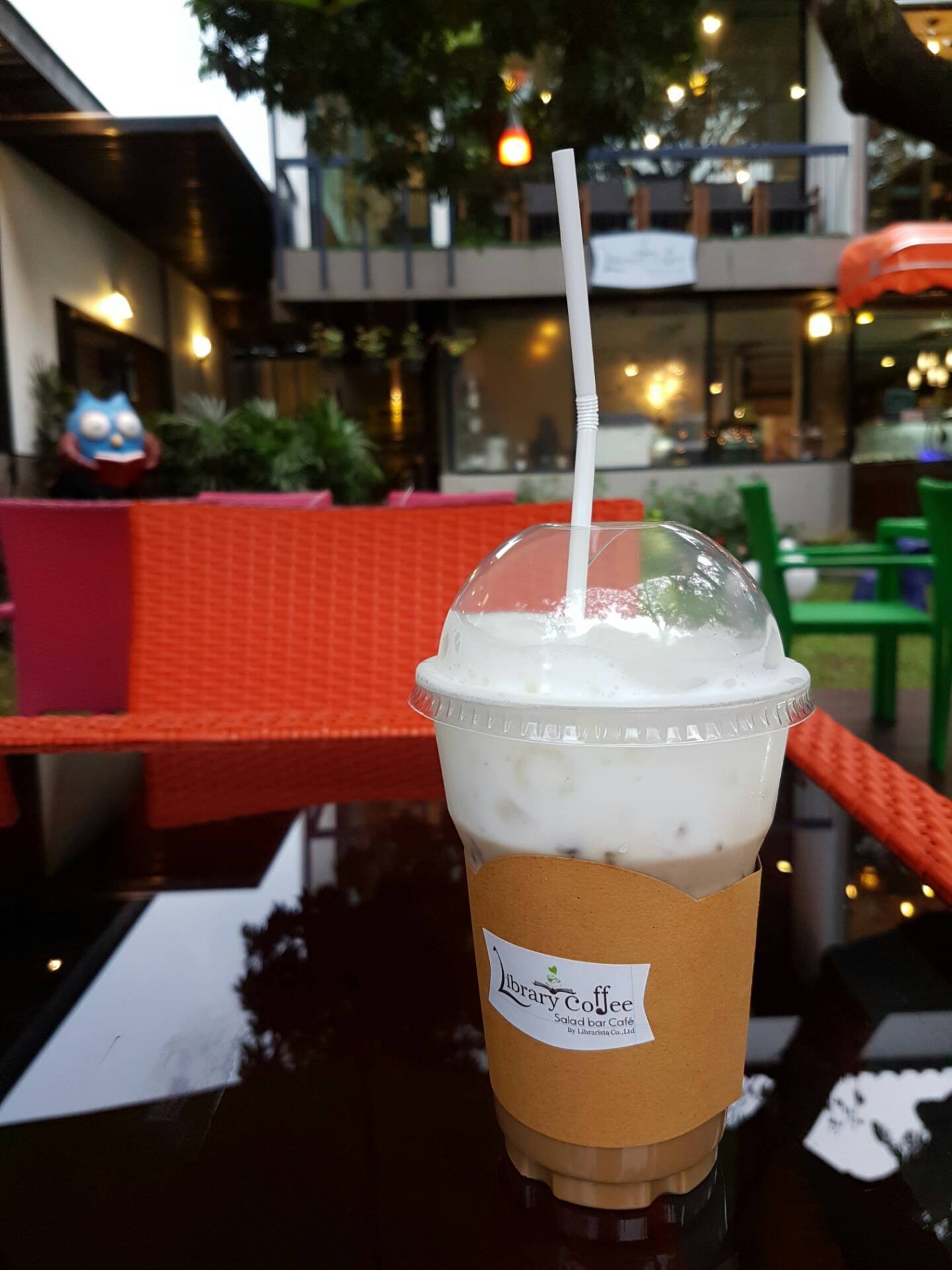 รีวิว Library Coffee Salad Bar Cafe by Librarista - ไม่ได้มานานเปลี่ยน ...