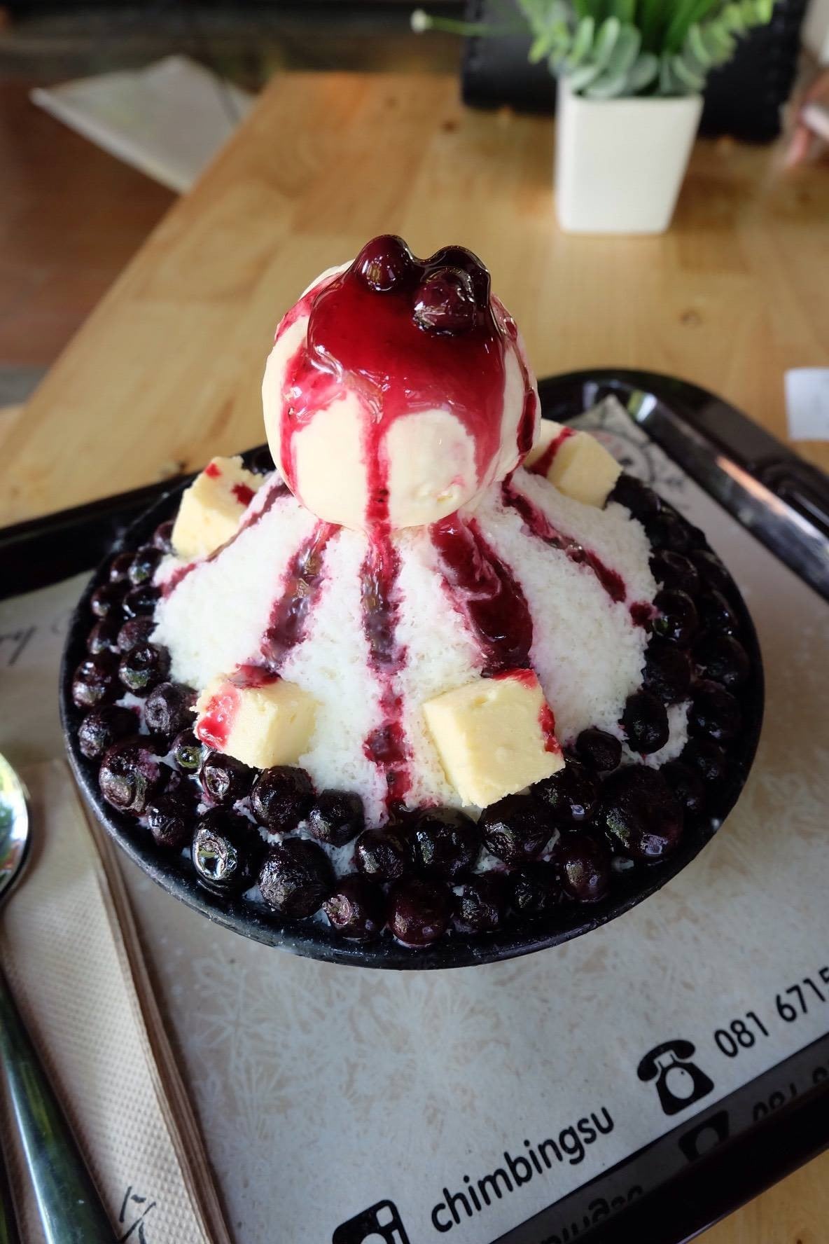 บลูเบอร์รี่ชีสเค้กบิงซู • 199 บาท ร้าน CHIM BINGSU - Wongnai